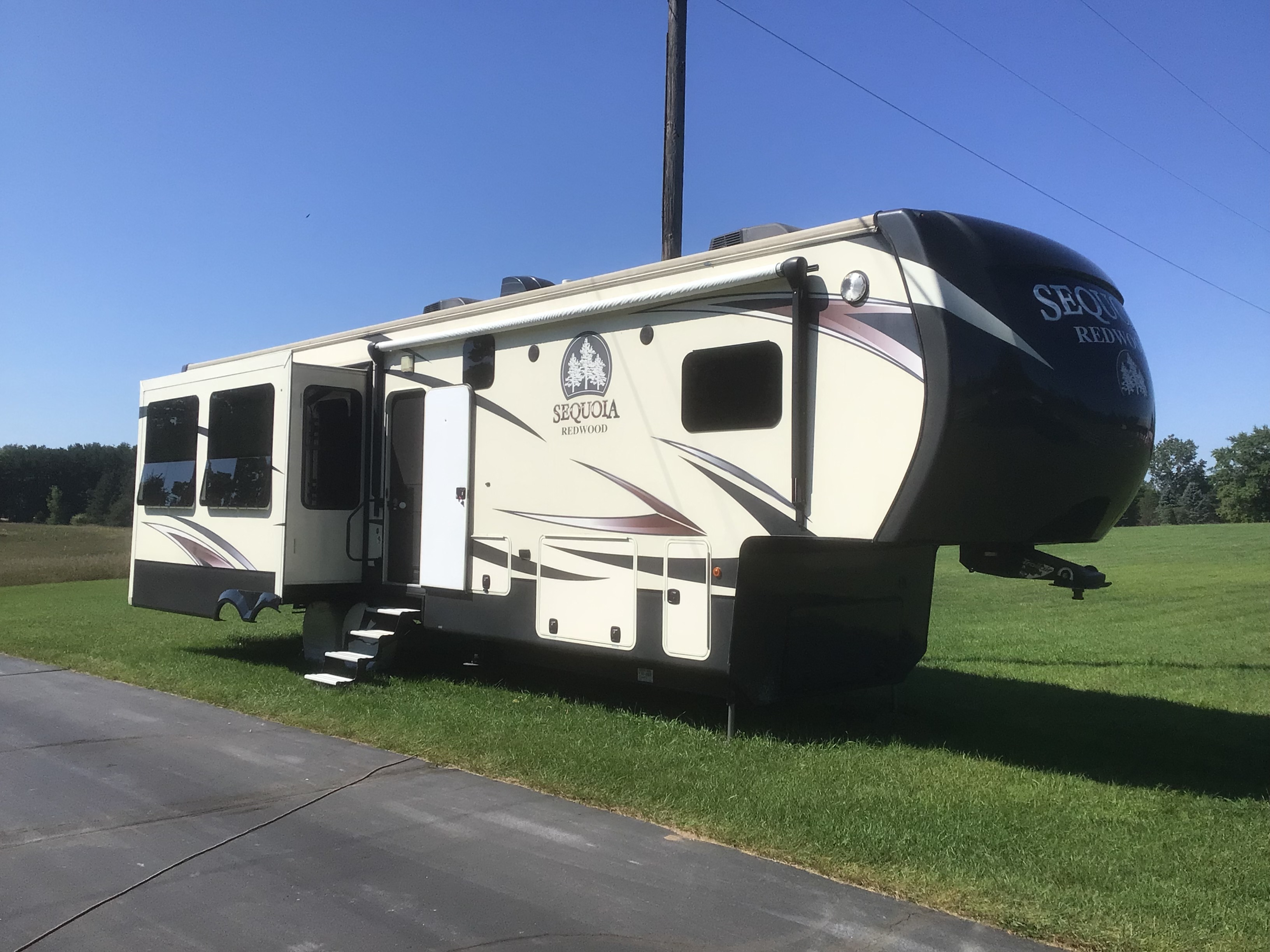 Redwood RVs For Sale near Westland, MI - RV Trader
