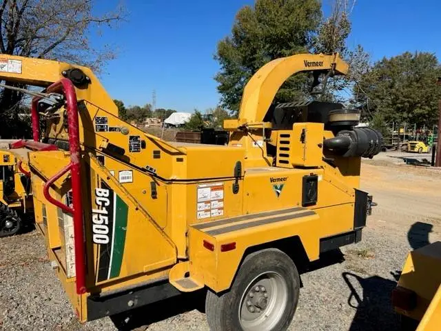 Vermeer BC1500 Chipper For Sale - Vermeer BC1500 Chipper - Equipment Trader