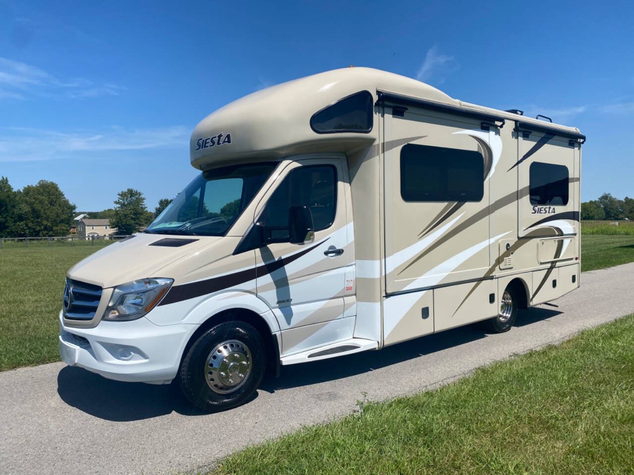 24SS Siesta For Sale - Thor Motor Coach RVs - RV Trader
