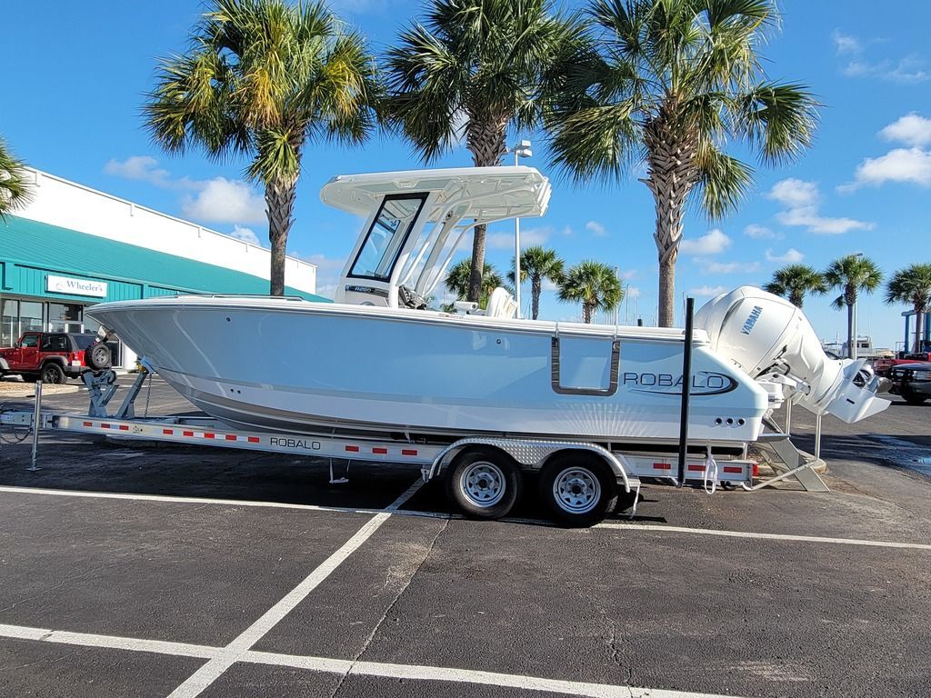 New 2025 Robalo R250 Nan For Sale in Jacksonville Beach, FL ...