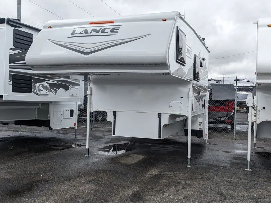 815 For Sale - Lance Truck Camper RVs - Truck Campers - RV Trader