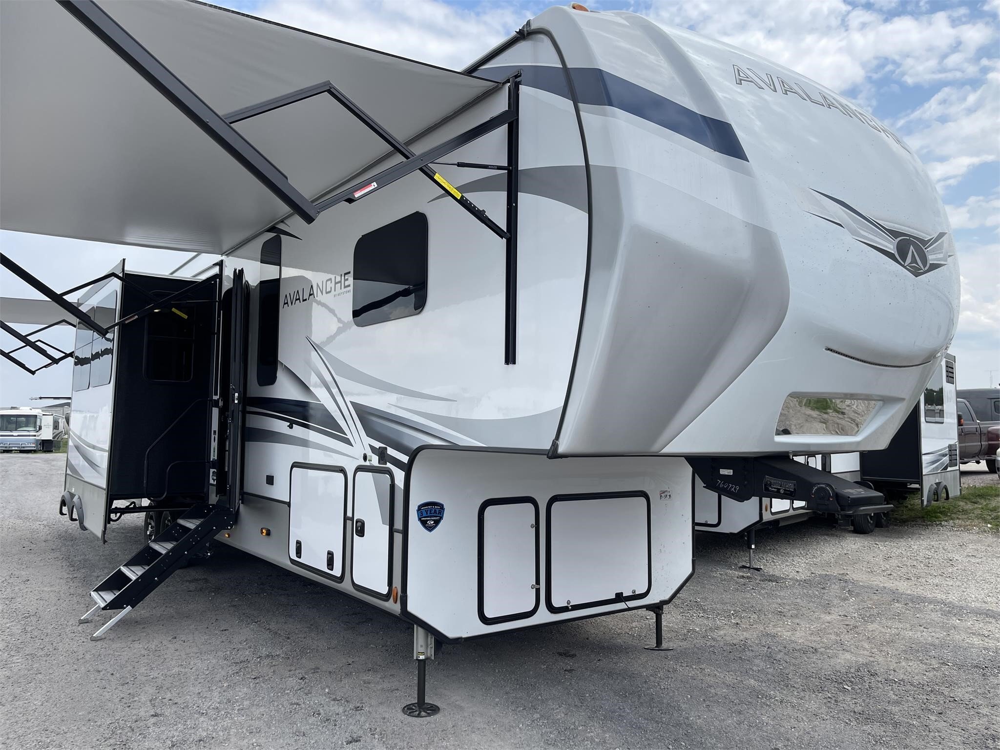 2023 378BH Avalanche For Sale - Keystone RVs - RV Trader