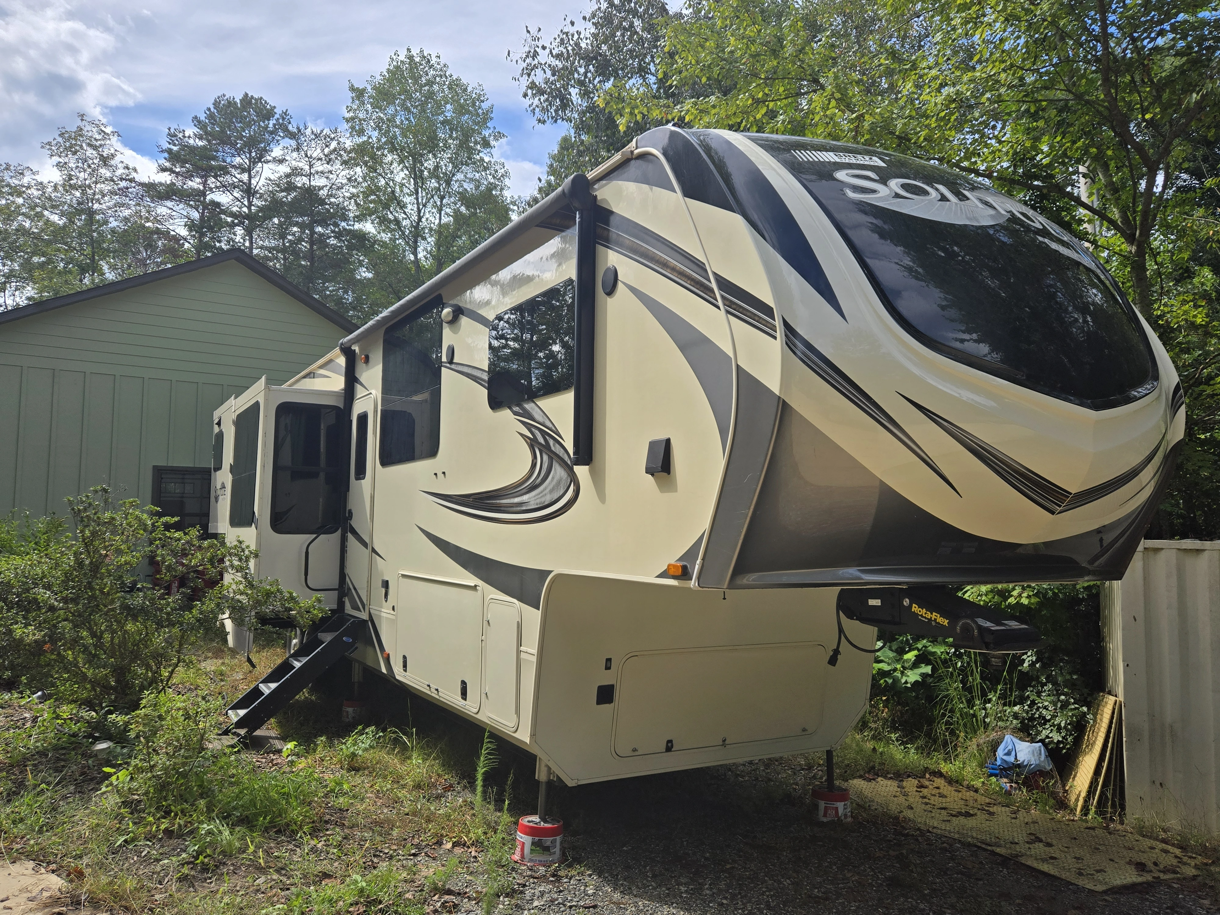 Grand Design Solitude 390RK RVs For Sale - RV Trader