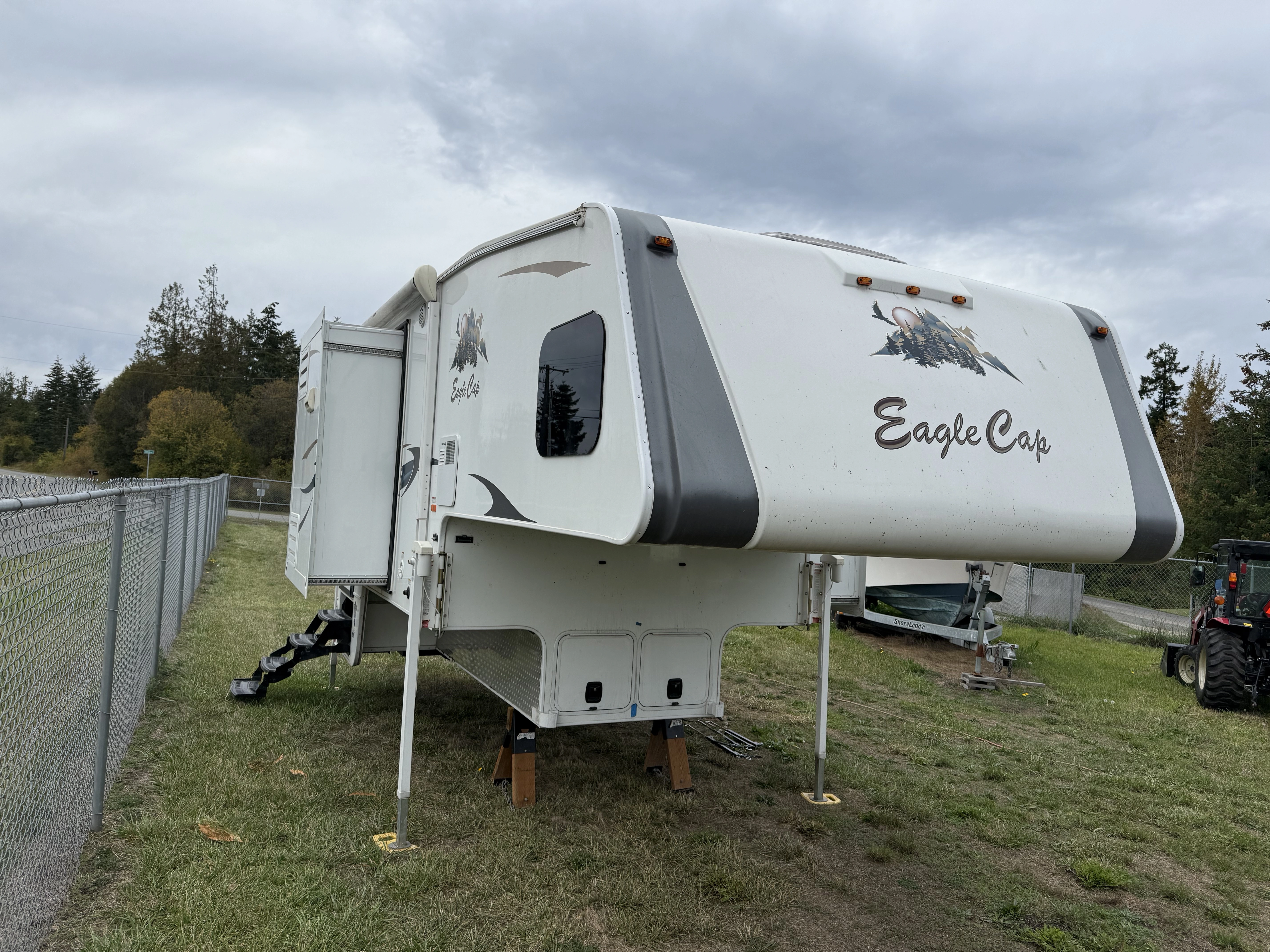 1165 For Sale - Eagle Cap RVs - RV Trader