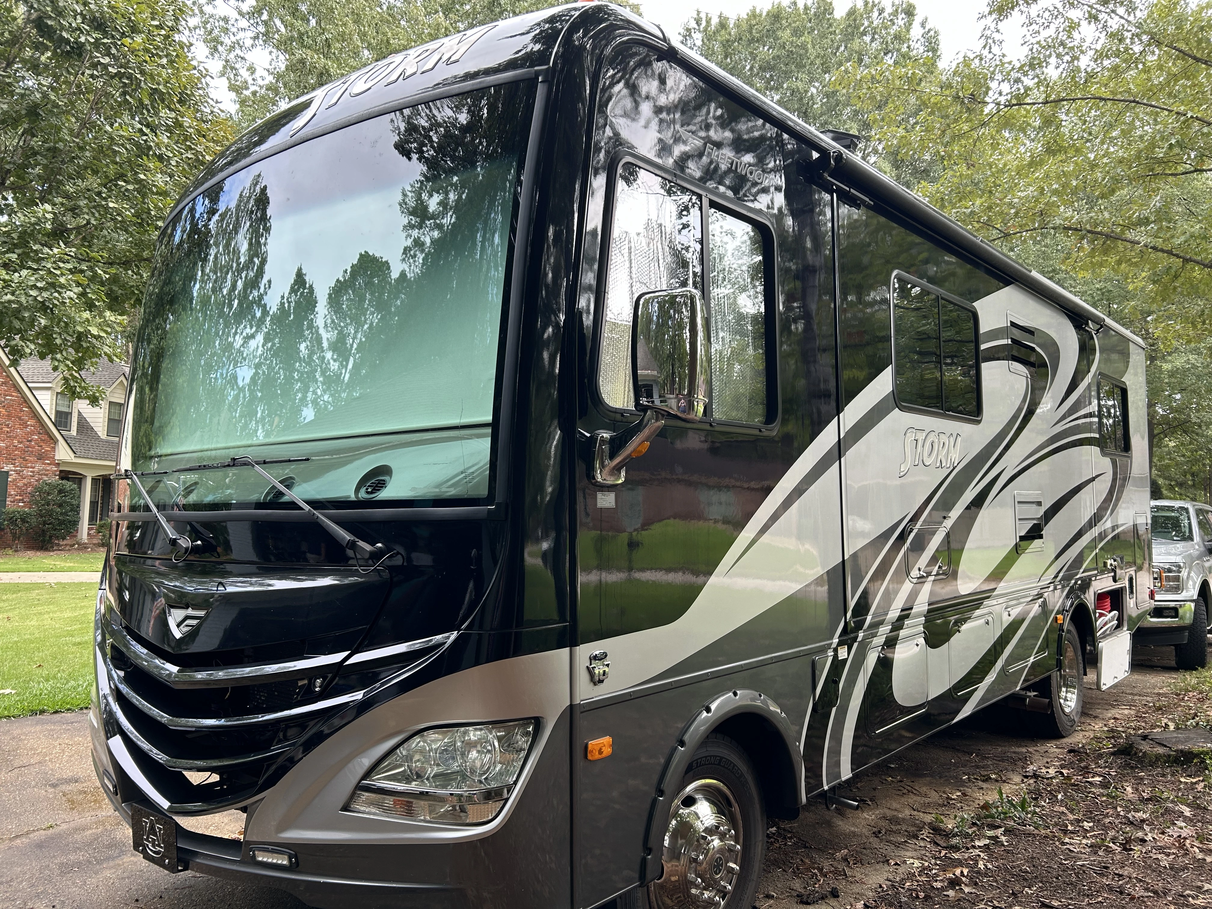 28F Storm For Sale - Fleetwood RVs - RV Trader