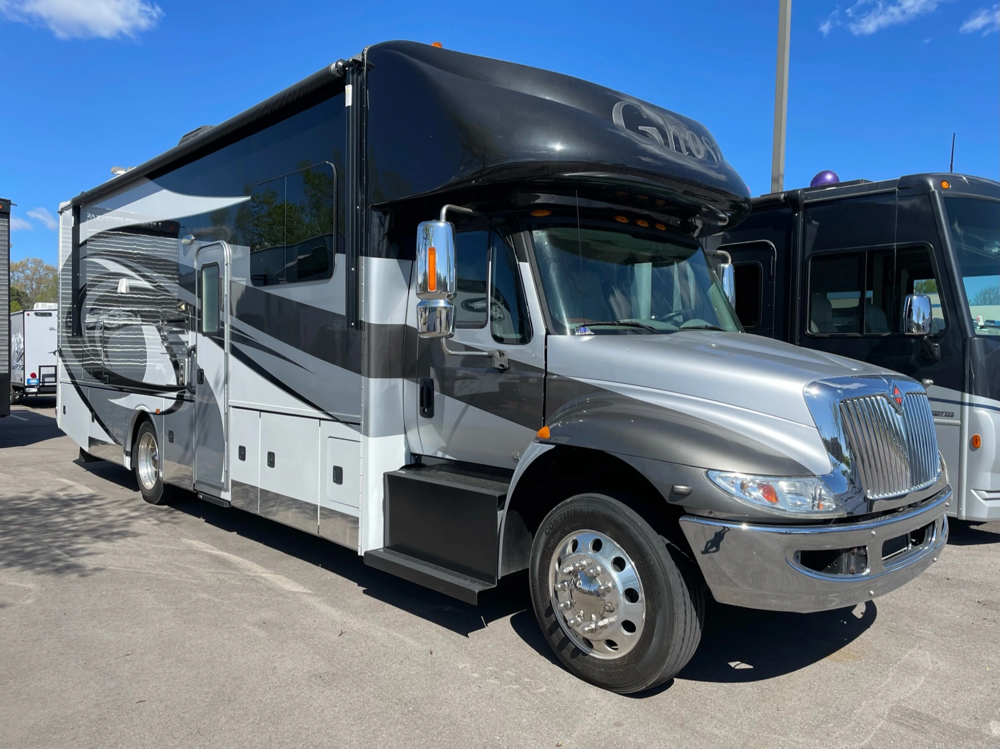 33DS Ghost For Sale - Nexus RVs - RV Trader
