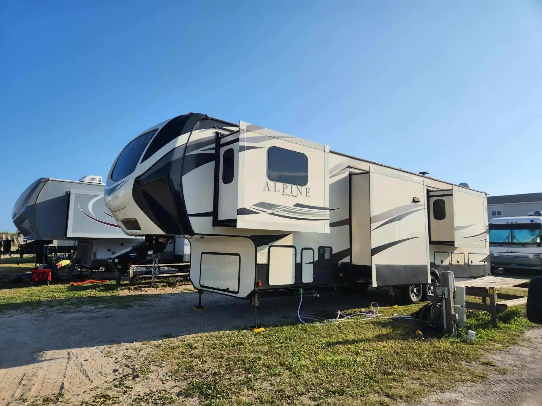 Keystone Alpine 3701FL RVs For Sale - RV Trader