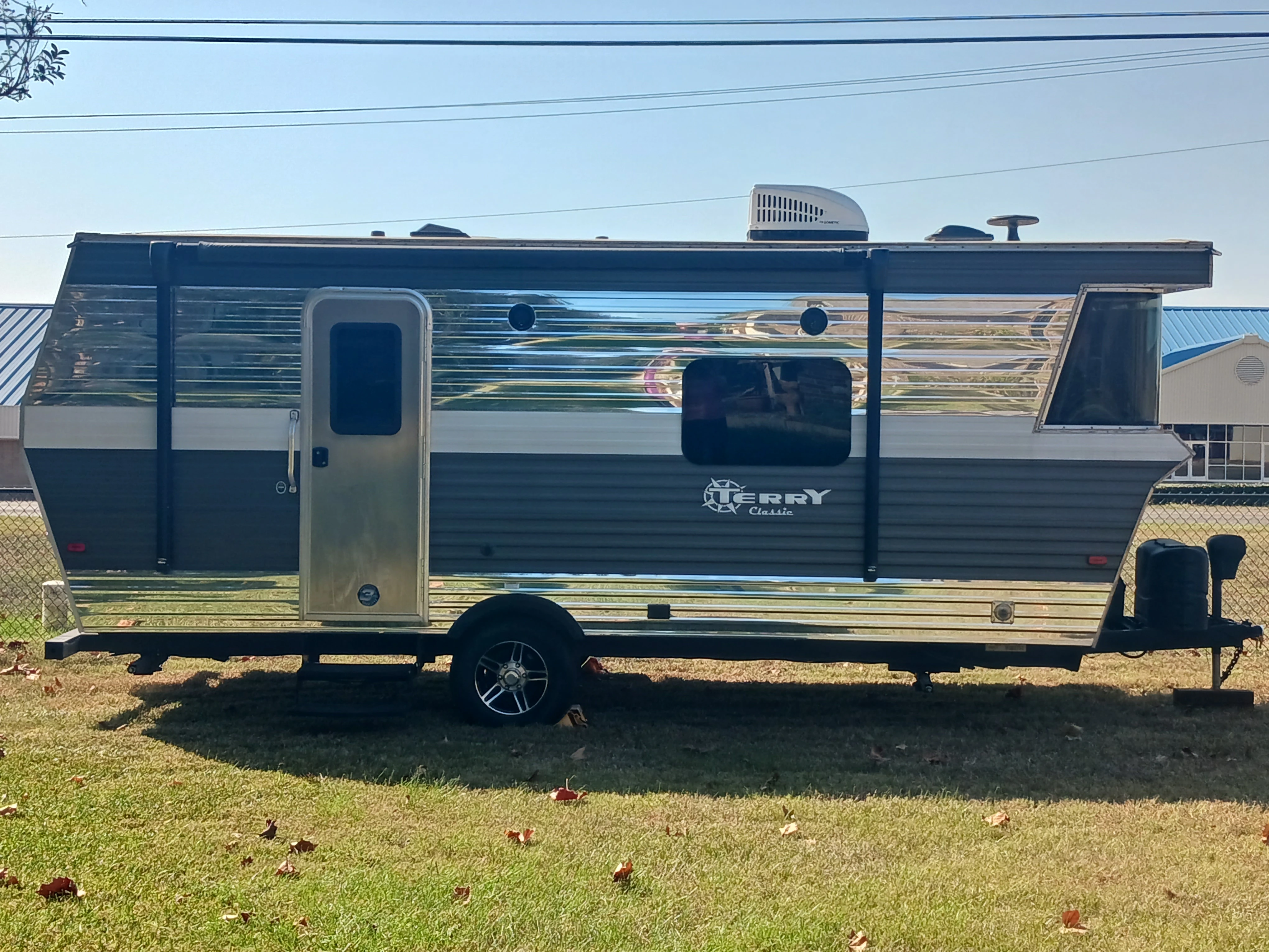 V22 Terry Classic For Sale - Heartland RVs - RV Trader