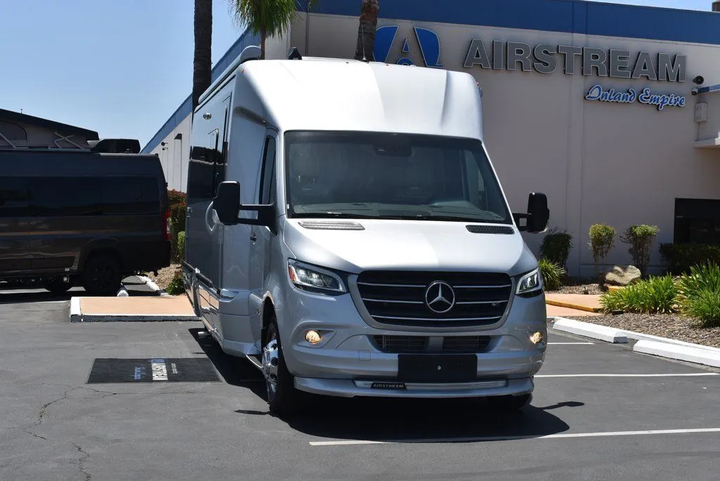E1 Atlas For Sale - Airstream RVs - RV Trader