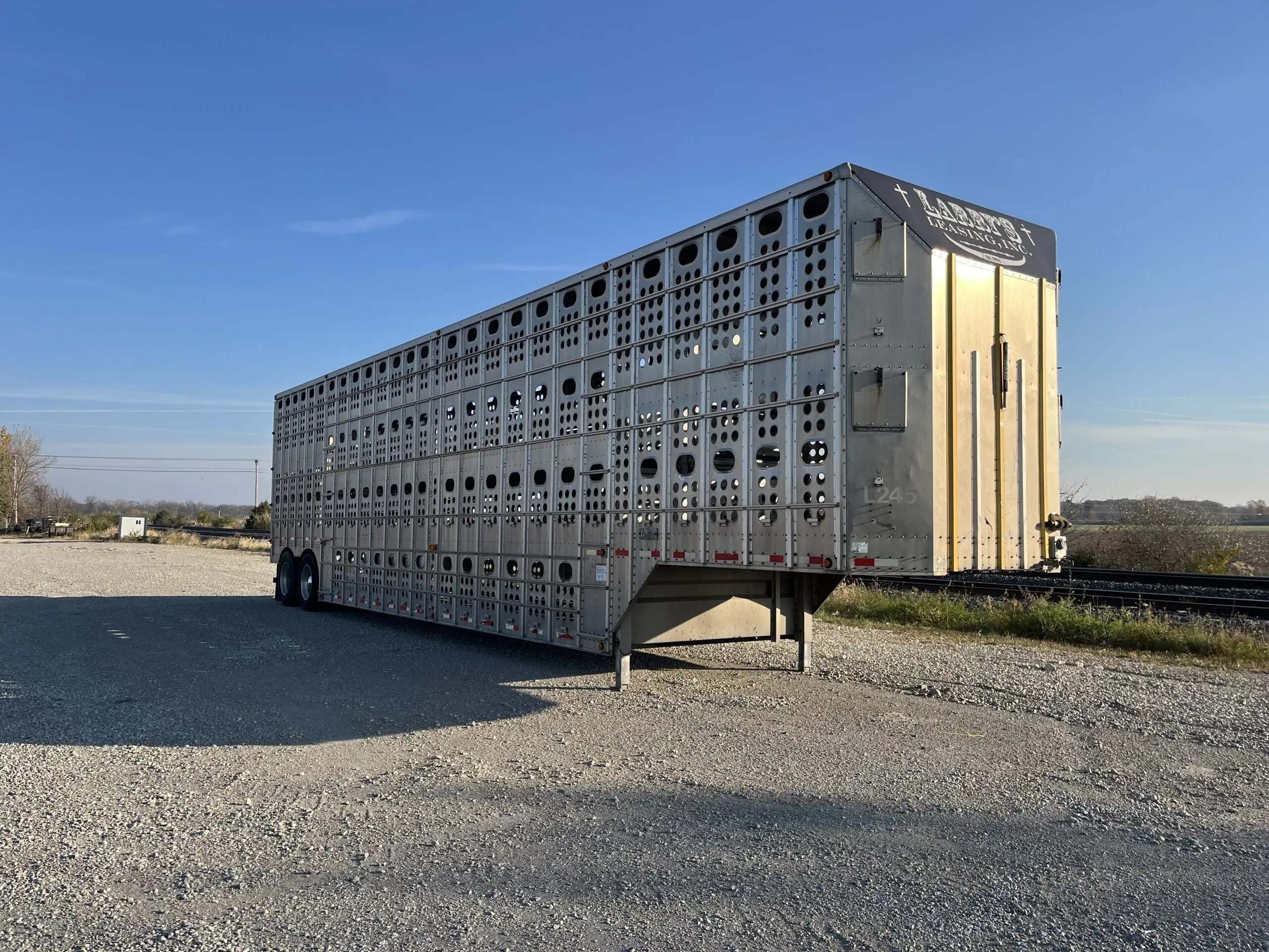 Merritt For Sale - Merritt Livestock Trailers - Equipment Trader