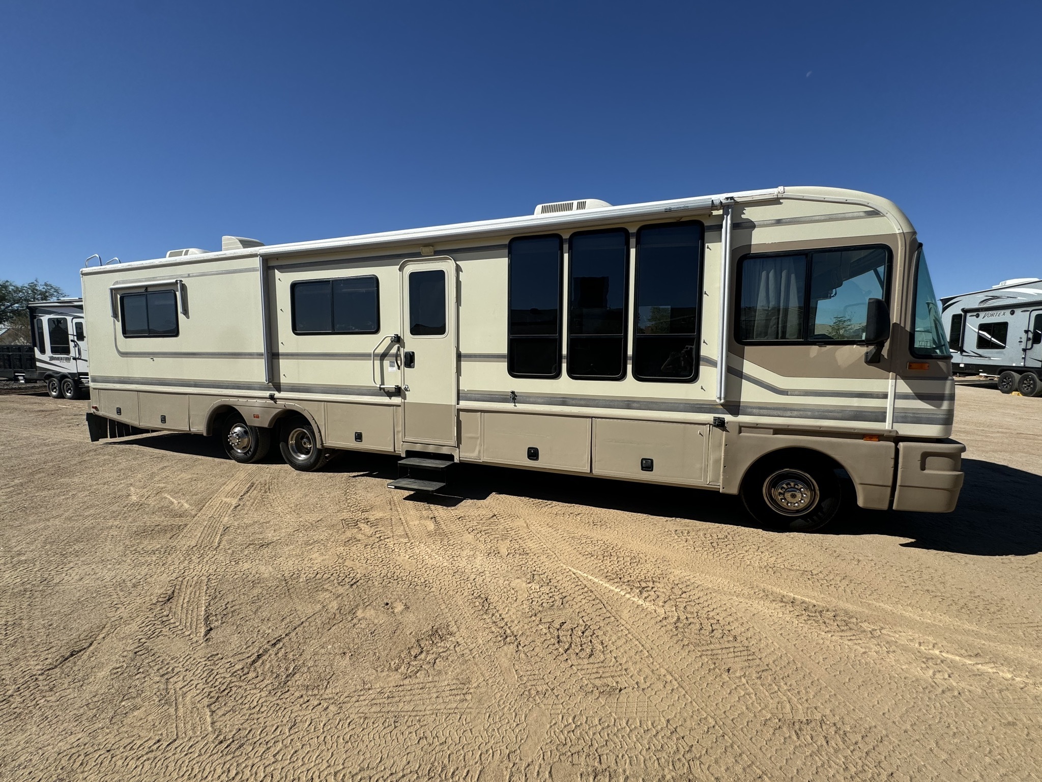 Used 1996 Fleetwood Bounder in Peoria, AZ - 5033882124 - RV Trader