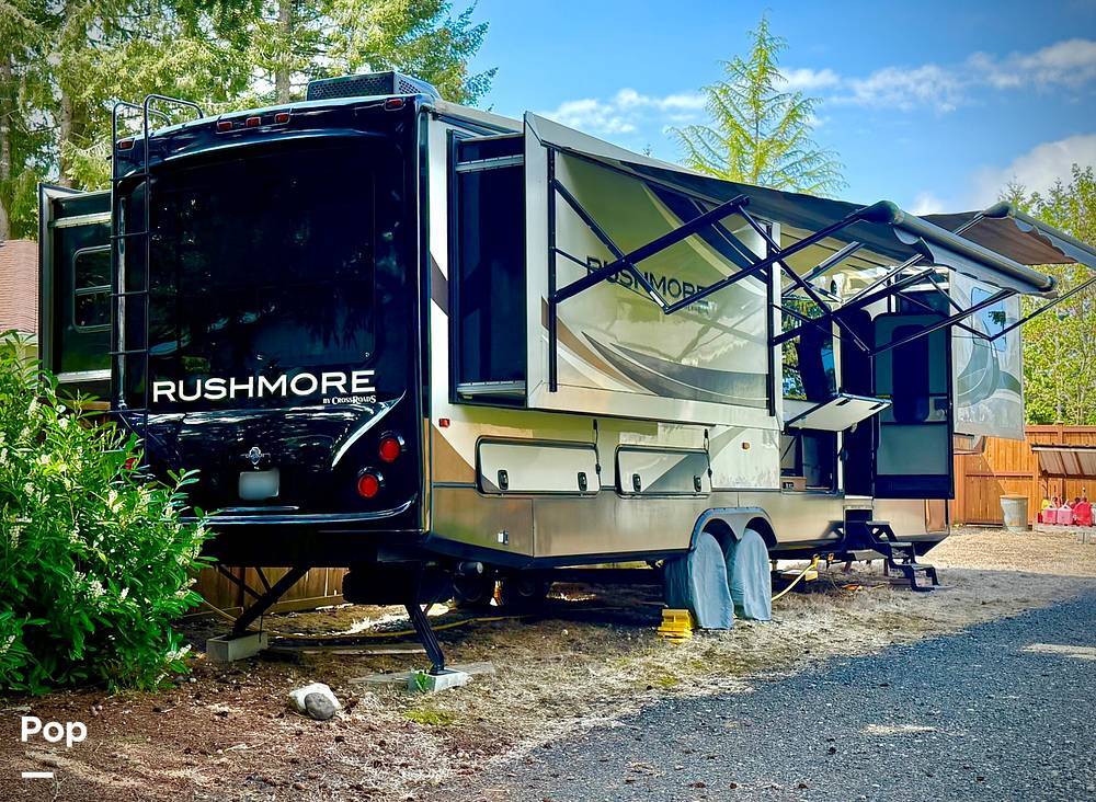 2014 Crossroads Rushmore RVs For Sale - RV Trader