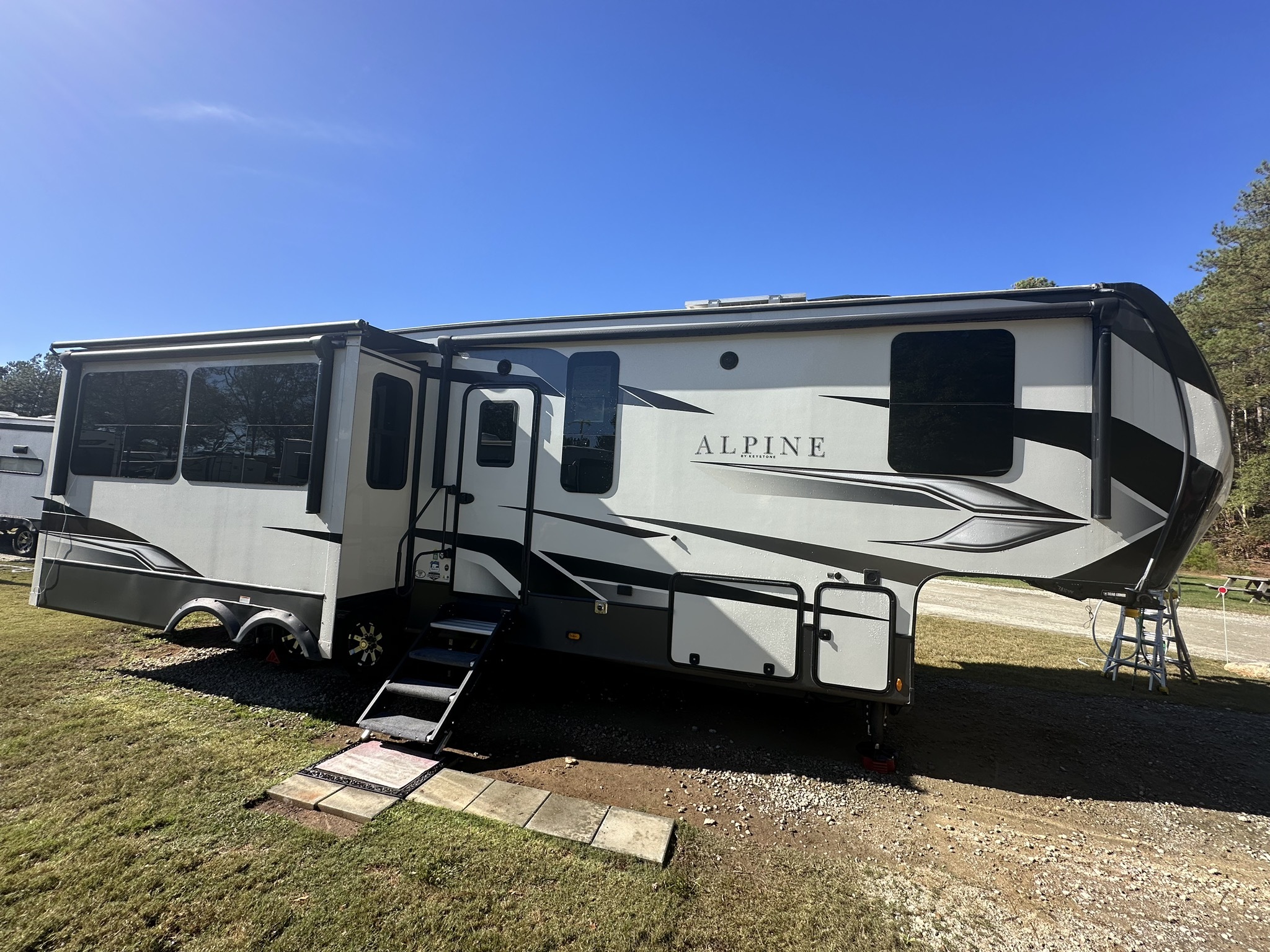 Keystone Alpine 3220RL RVs For Sale - RV Trader
