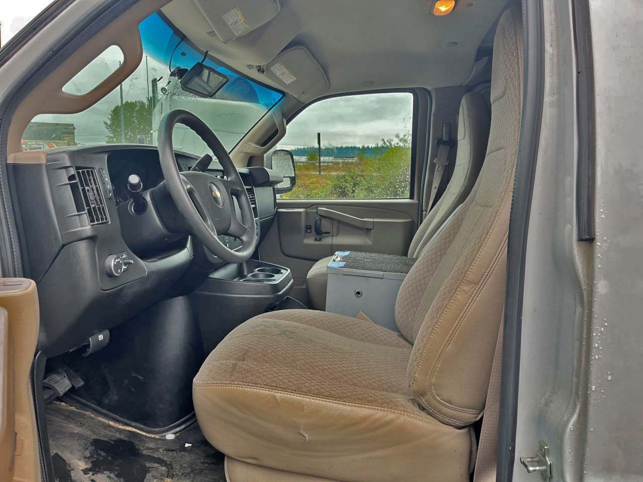Used 2017 Chevrolet Express G2500 For Sale in Pacific, WA - 5034060169 ...