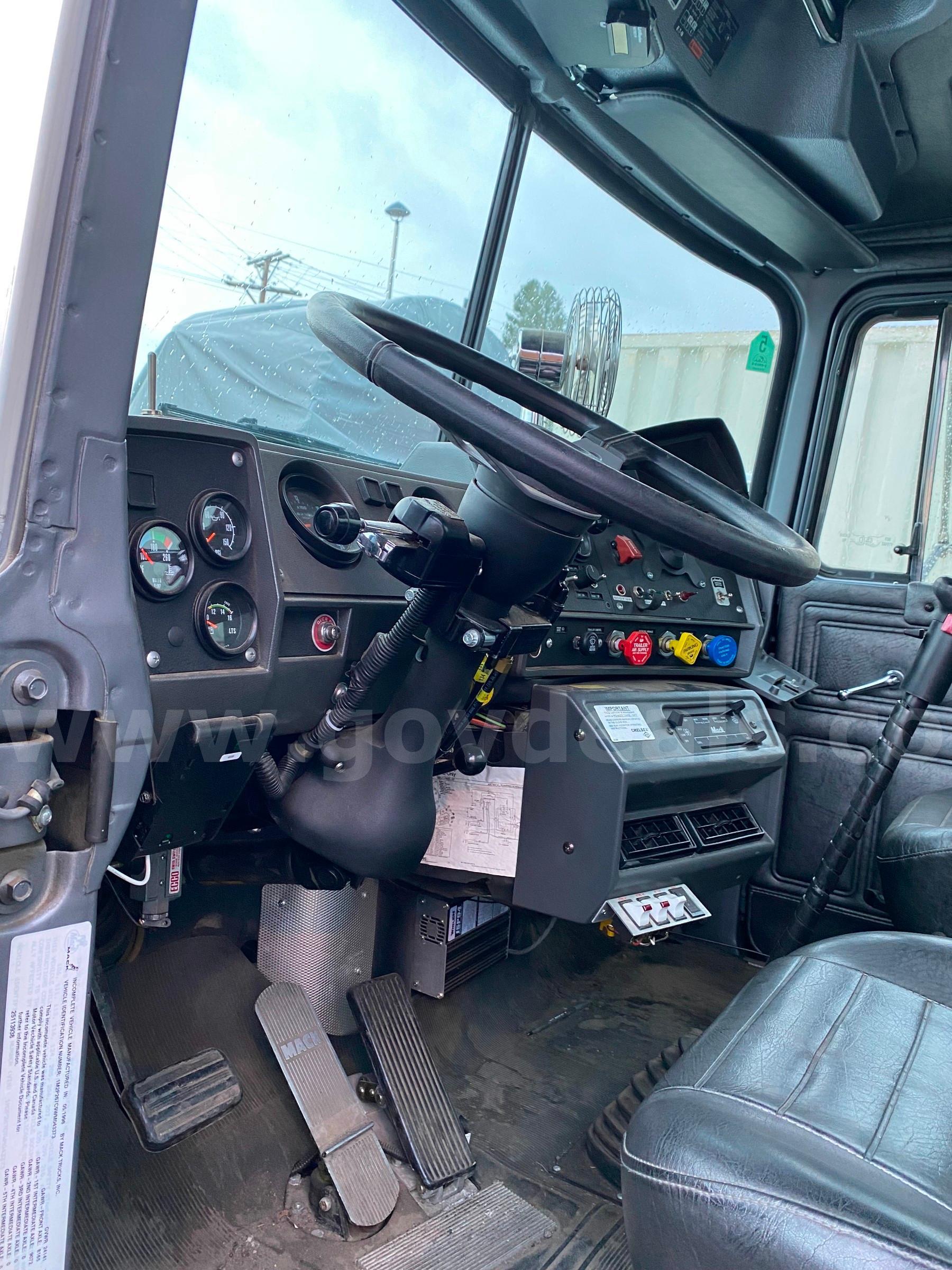 Used 1998 Mack RD688S For Sale in Truckee, CA - 5034140987 - Equipment ...