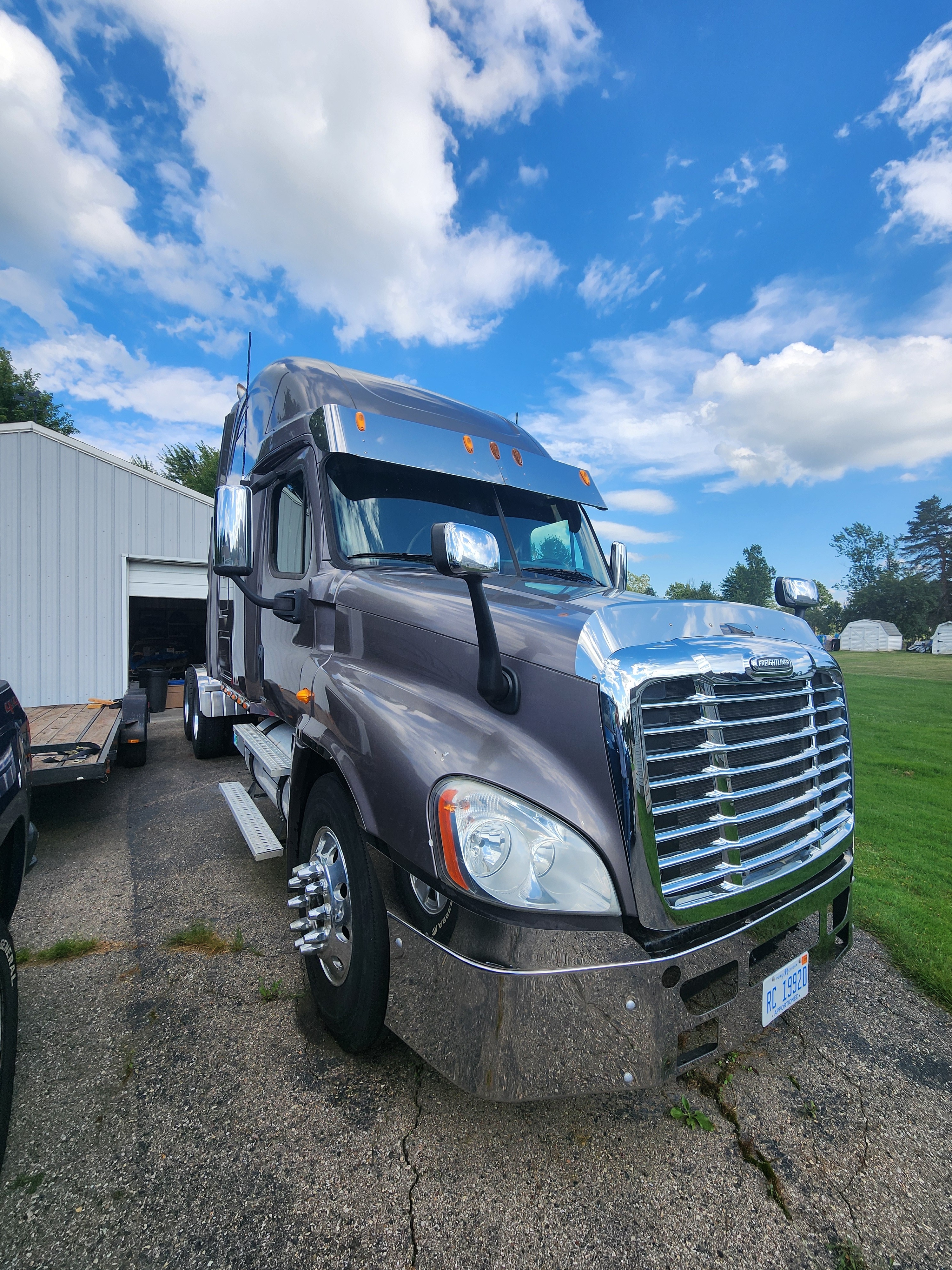 Freightliner Cascadia DD13 Trucks For Sale Near Haslett, PR ...