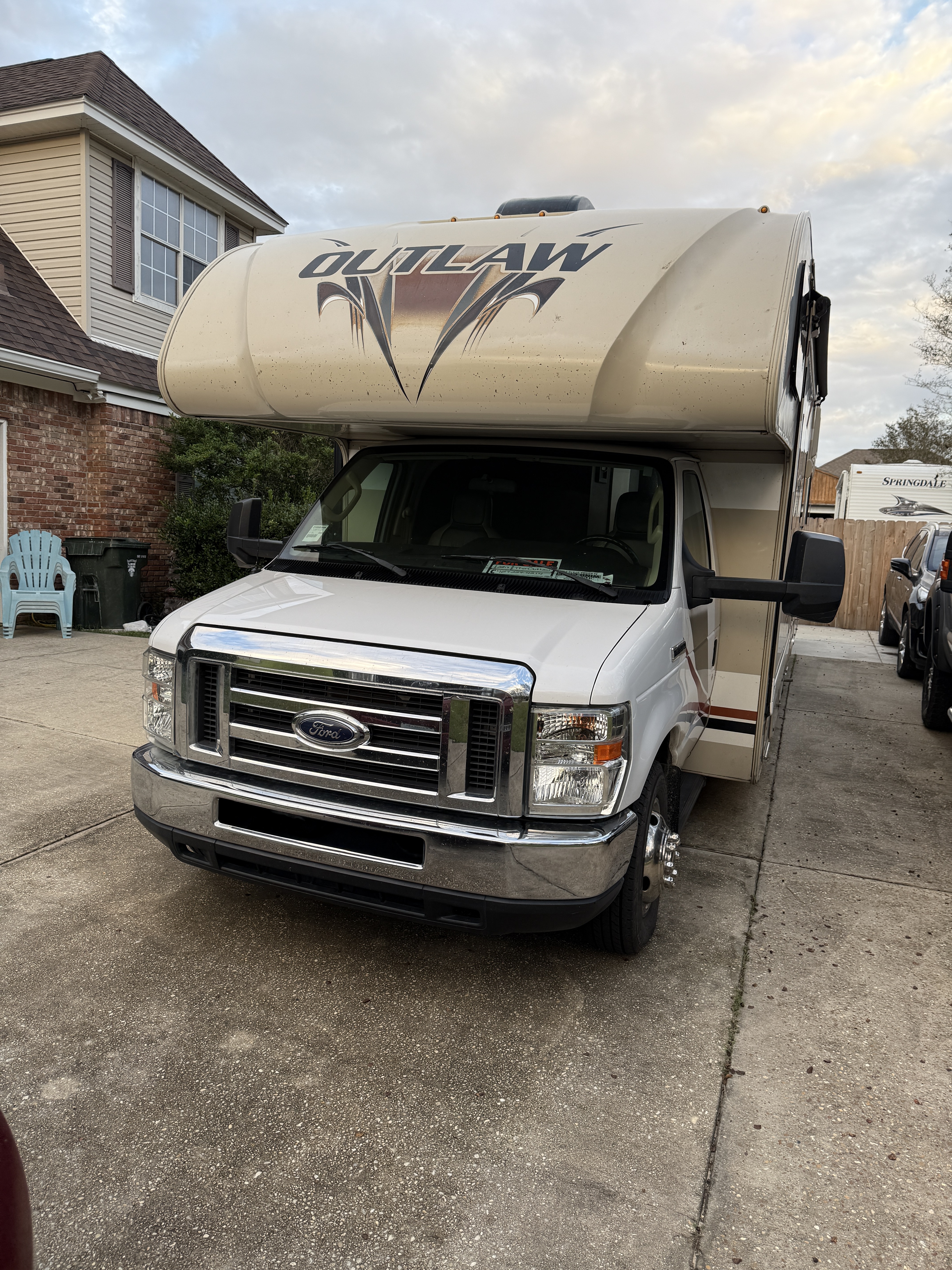 Thor Motor Coach Outlaw Class C RVs For Sale - RV Trader