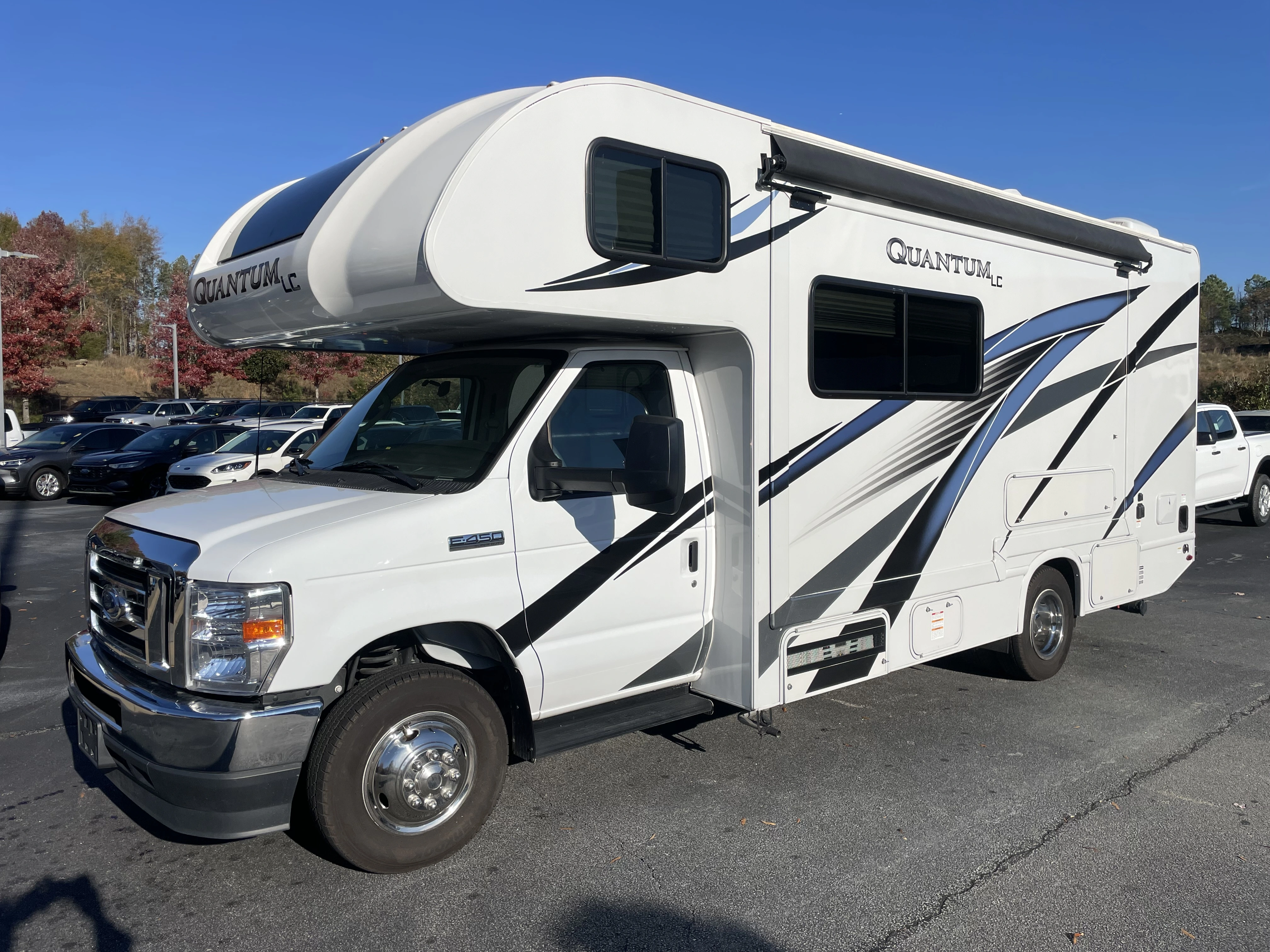 Thor Motor Coach Quantum Class C RVs For Sale - RV Trader