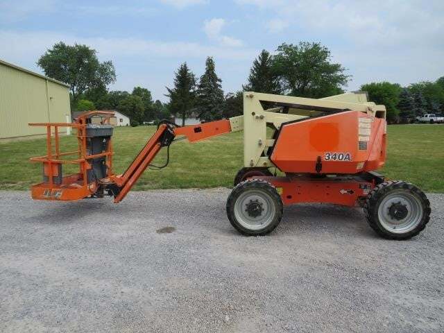 2014 JLG - Used 2014 JLG Articulated Boom Lift Cartersville, GA