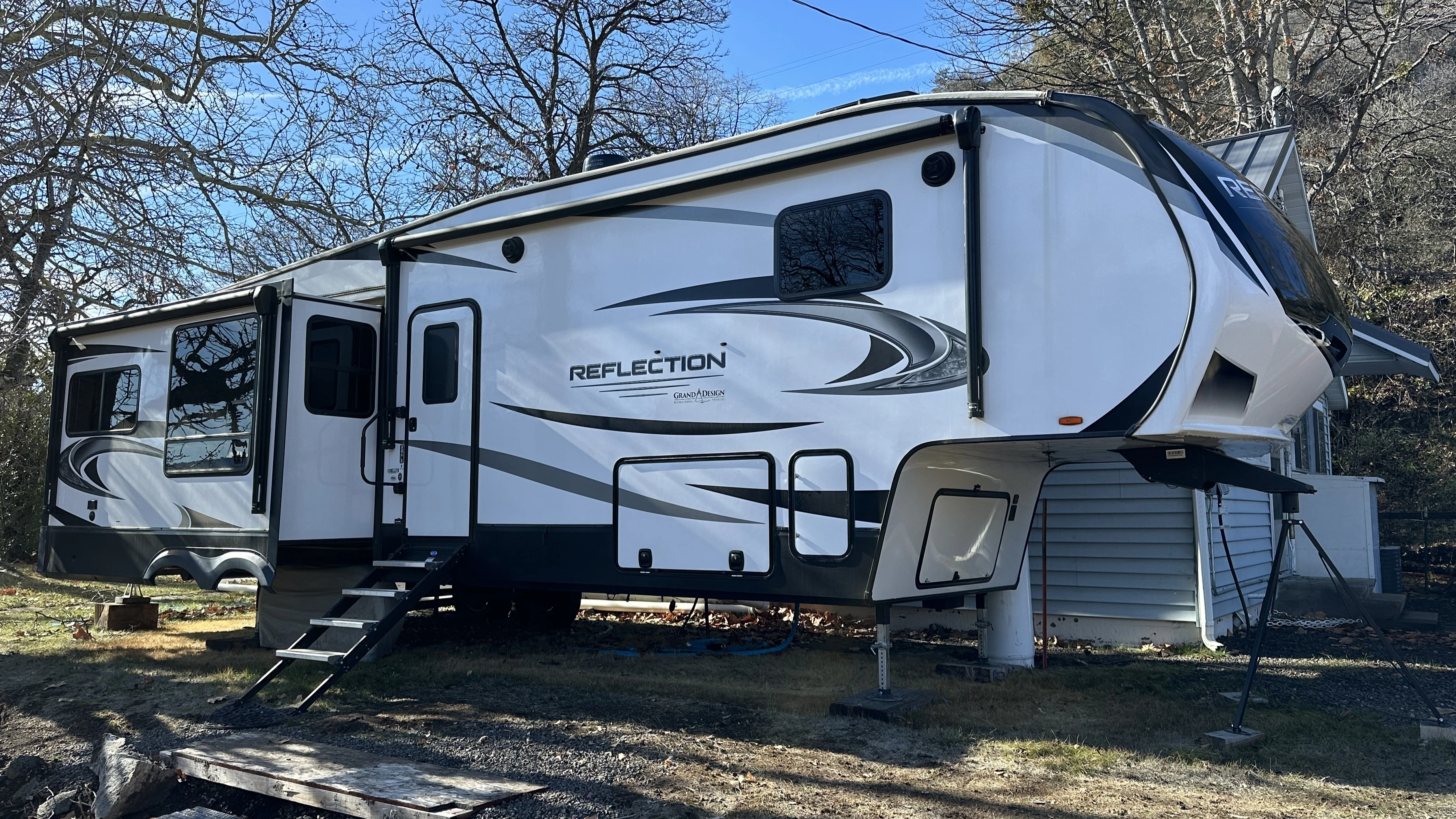 Grand Design Reflection 337RLS Fifth Wheel Campers For Sale - RV Trader