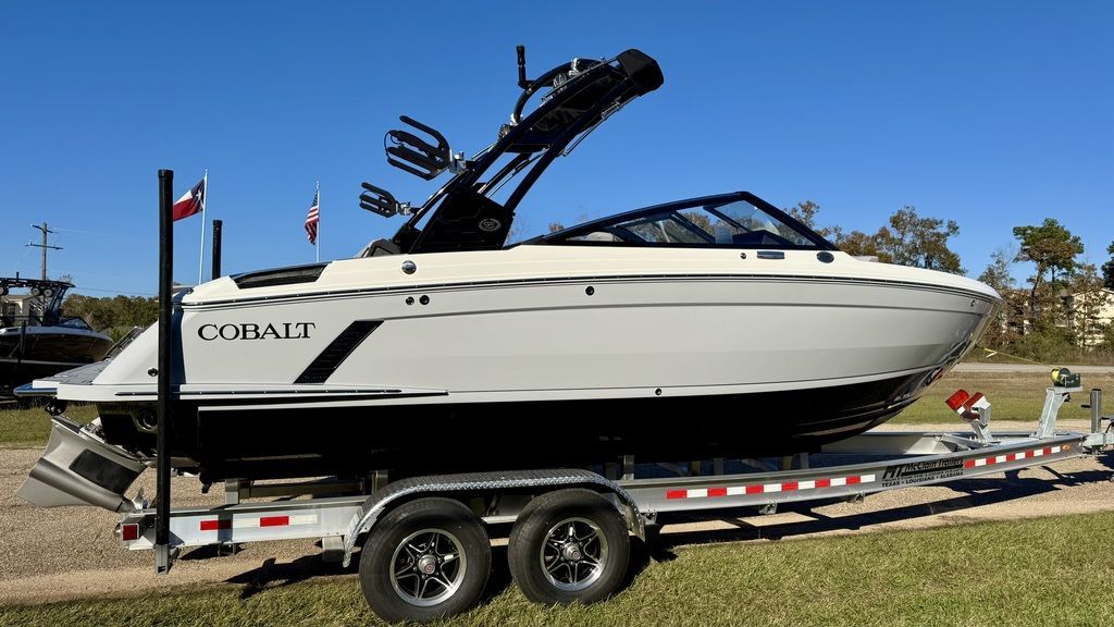 New 2025 Cobalt Boats R4 Surf For Sale in Montgomery, TX - 5034363566 ...
