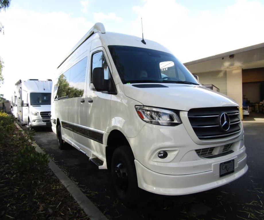 New 2025 Grech Rv Strada-Ion Strada-I-Awd-T Tour For Sale in Fremont ...