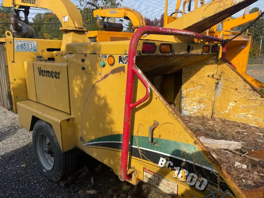 Vermeer BC1500 Chipper For Sale - Vermeer BC1500 Chipper - Equipment Trader