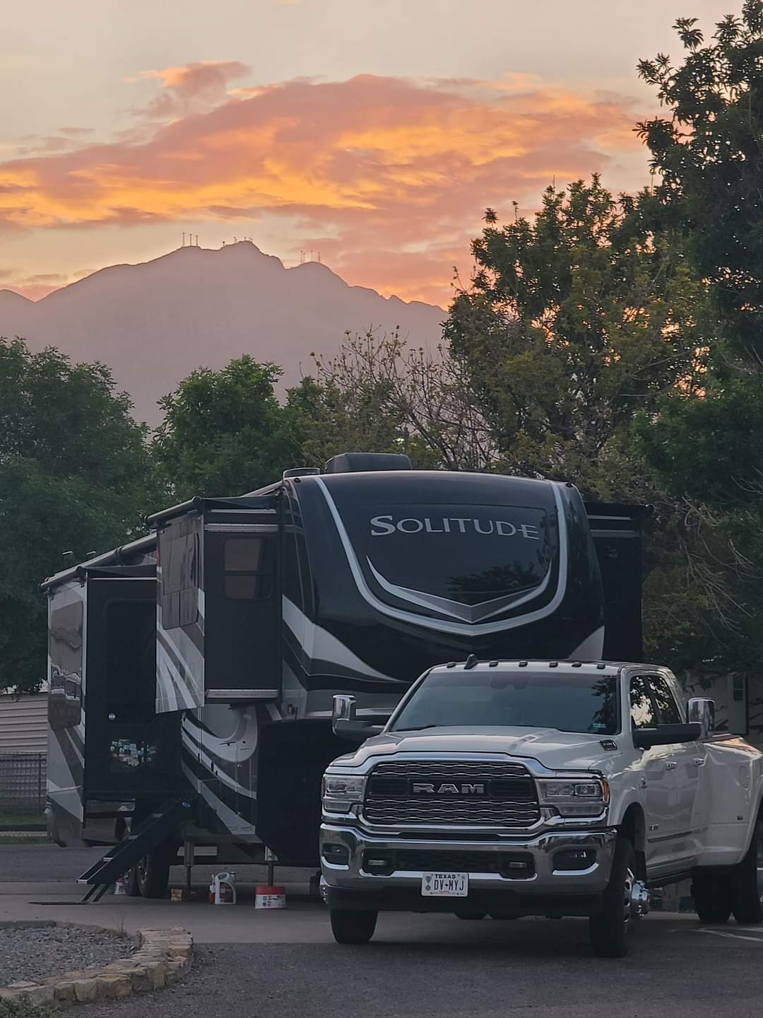 Used 2021 Grand Design Solitude 380fl-r in El Paso, TX - 5034896612 ...