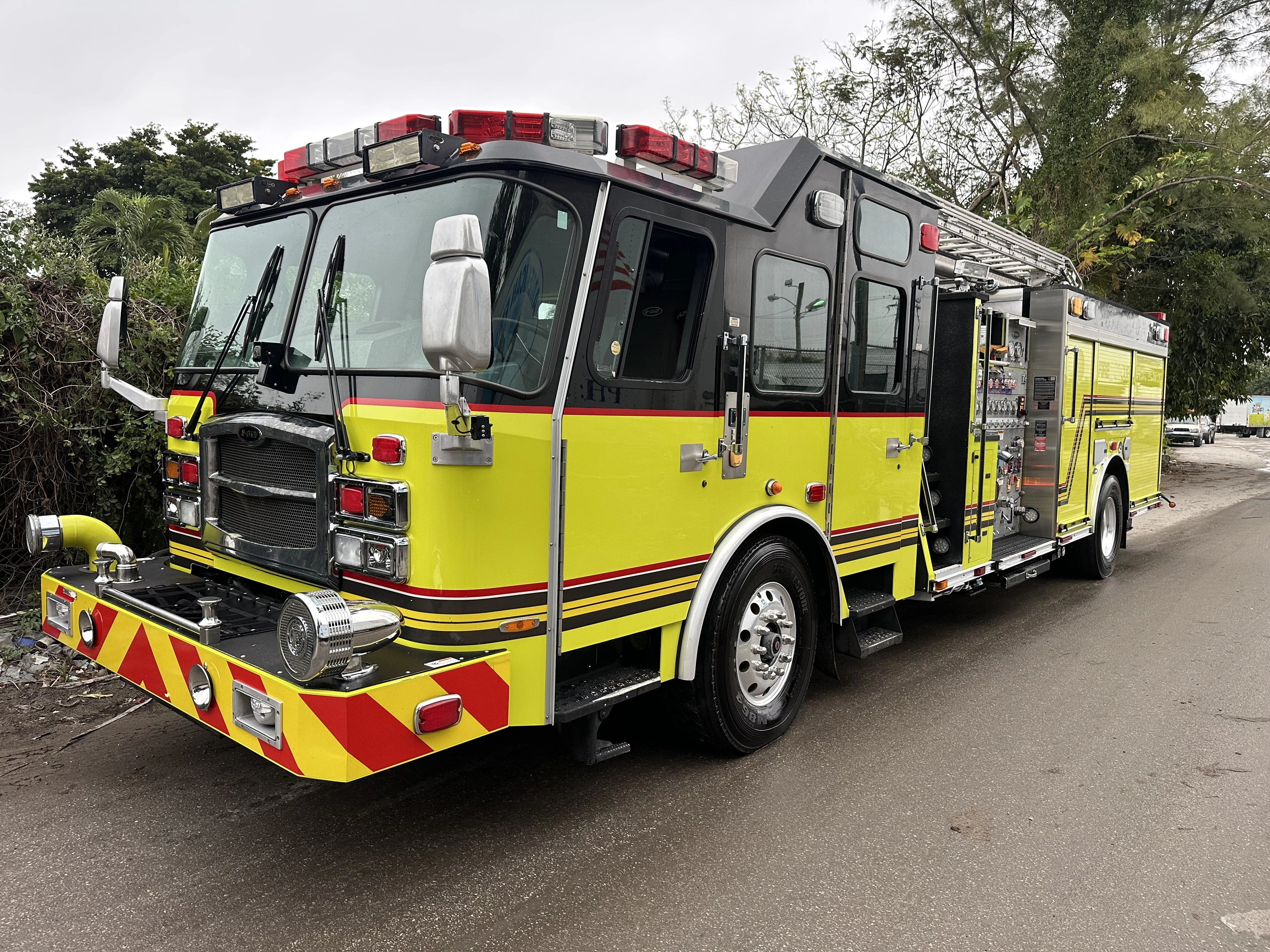 Used E-One Fire Truck For Sale - Commercial Truck Trader