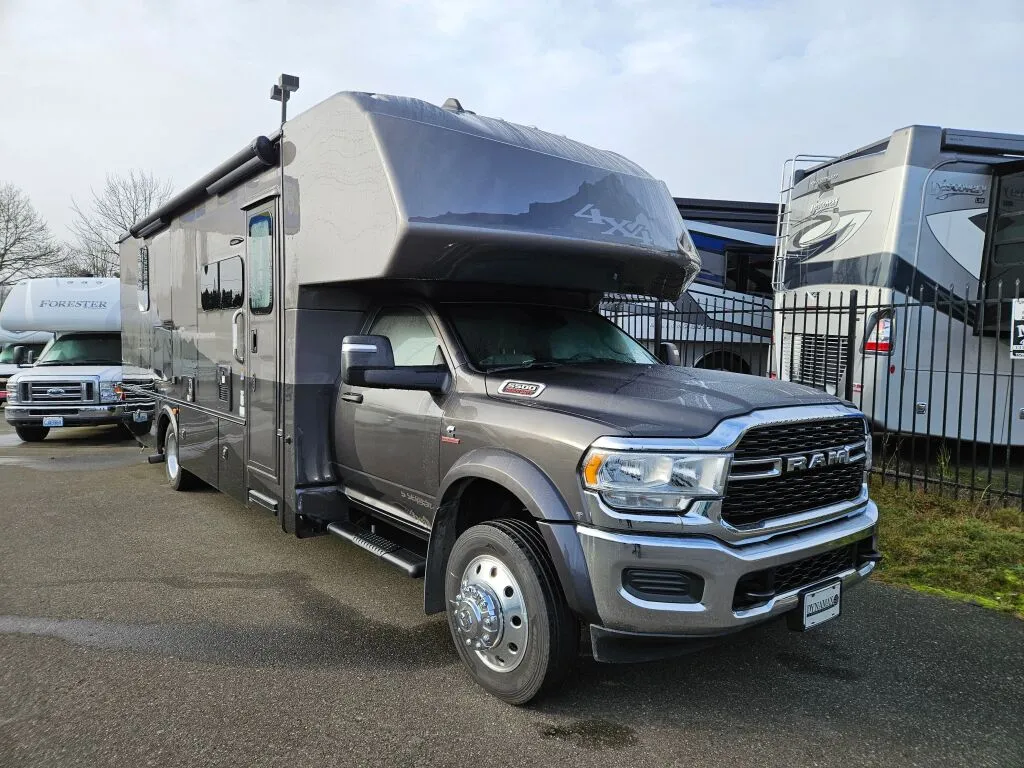 2025 Dynamax Corp Isata 5 Series 30FW RVs For Sale - RV Trader