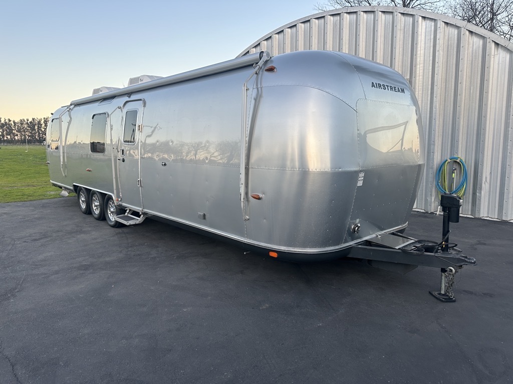Airstream Pan America Travel Trailer Campers For Sale near Marysville ...