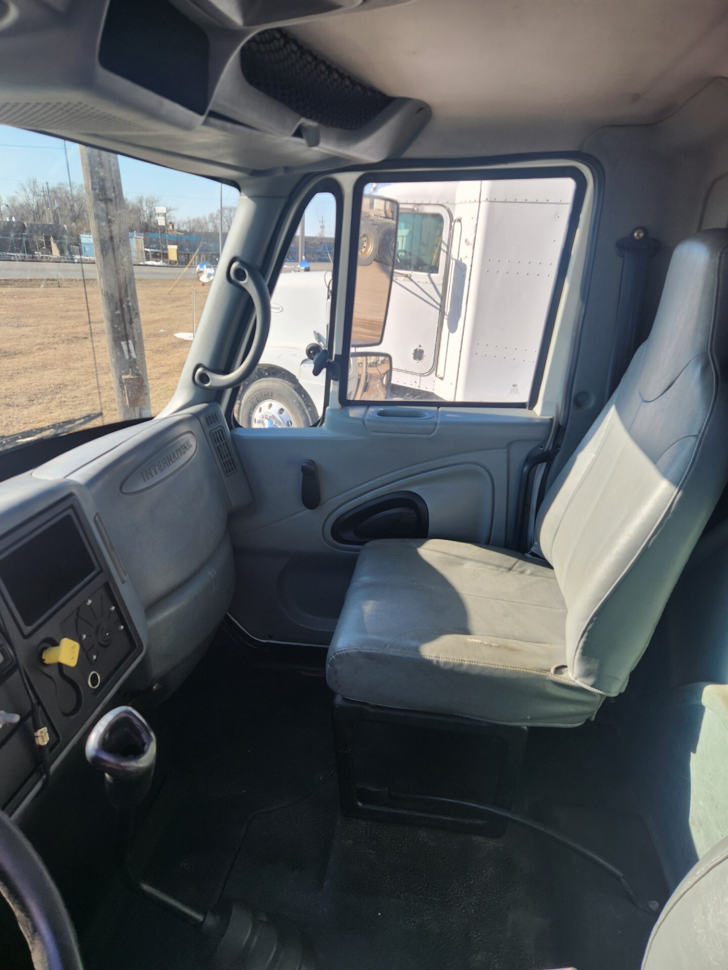 Used 2005 International 4300 For Sale in Pratt, KS - 5035016849 ...