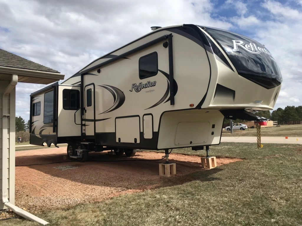 Grand Design Reflection 337RLS Fifth Wheel Campers For Sale - RV Trader