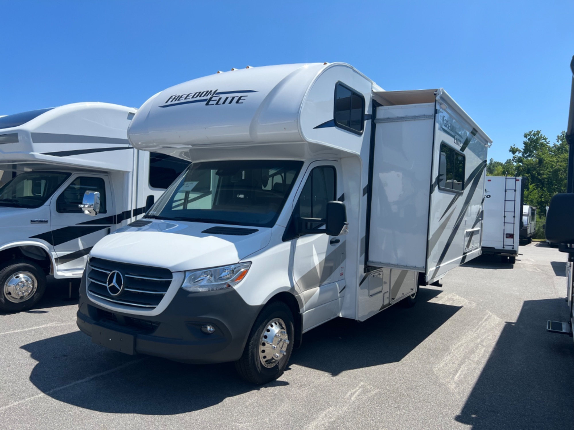 Class C RVs - Class C Motorhomes For Sale - RV Trader