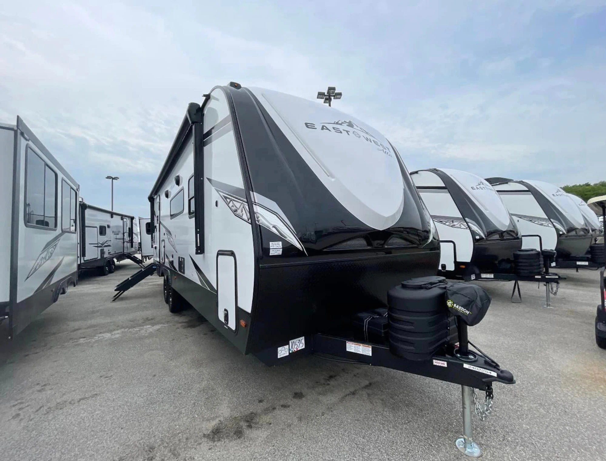 East To West Alta 2600KRB RVs For Sale - RV Trader