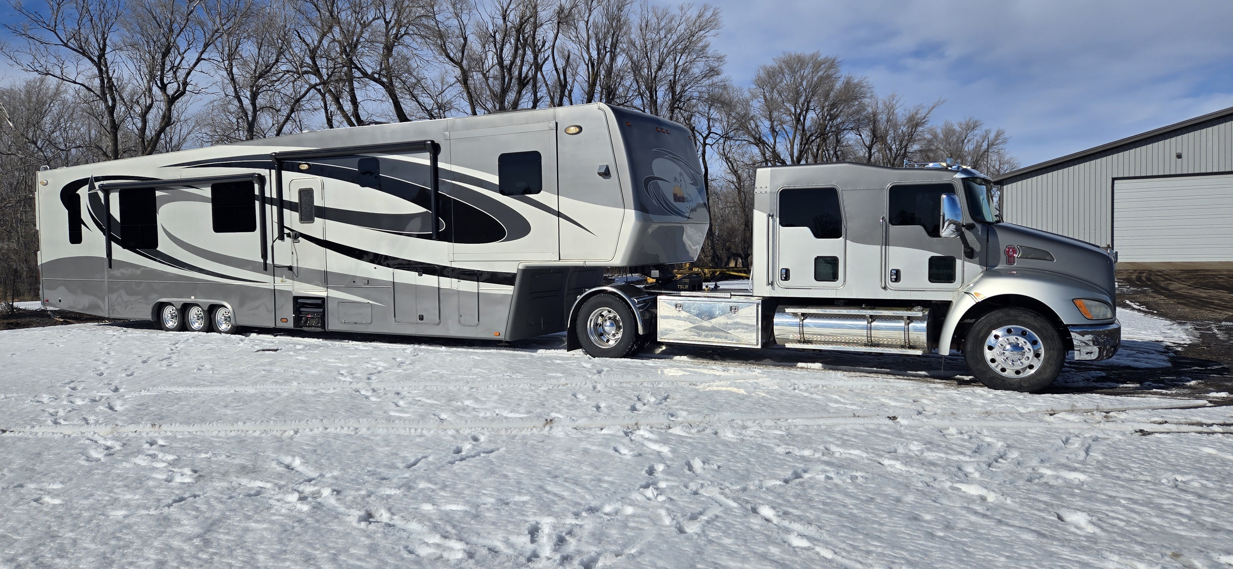 New Horizons Majestic RVs For Sale - RV Trader