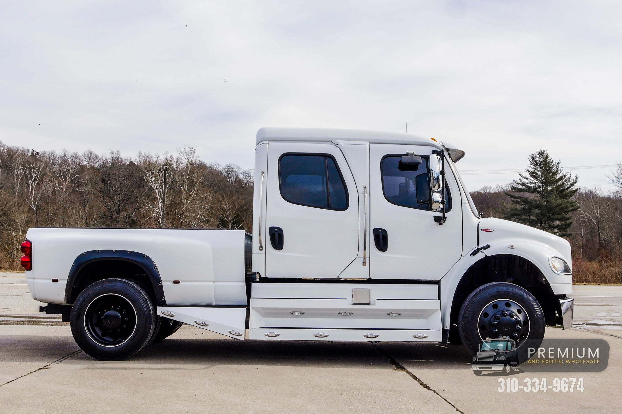 Freightliner Sport Chassis P2 Hauler For Sale - Commercial Truck Trader