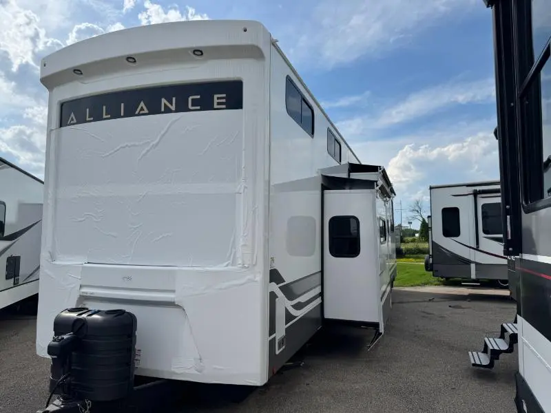 2025 Alliance Rv Benchmark 44LFT RVs For Sale - RV Trader