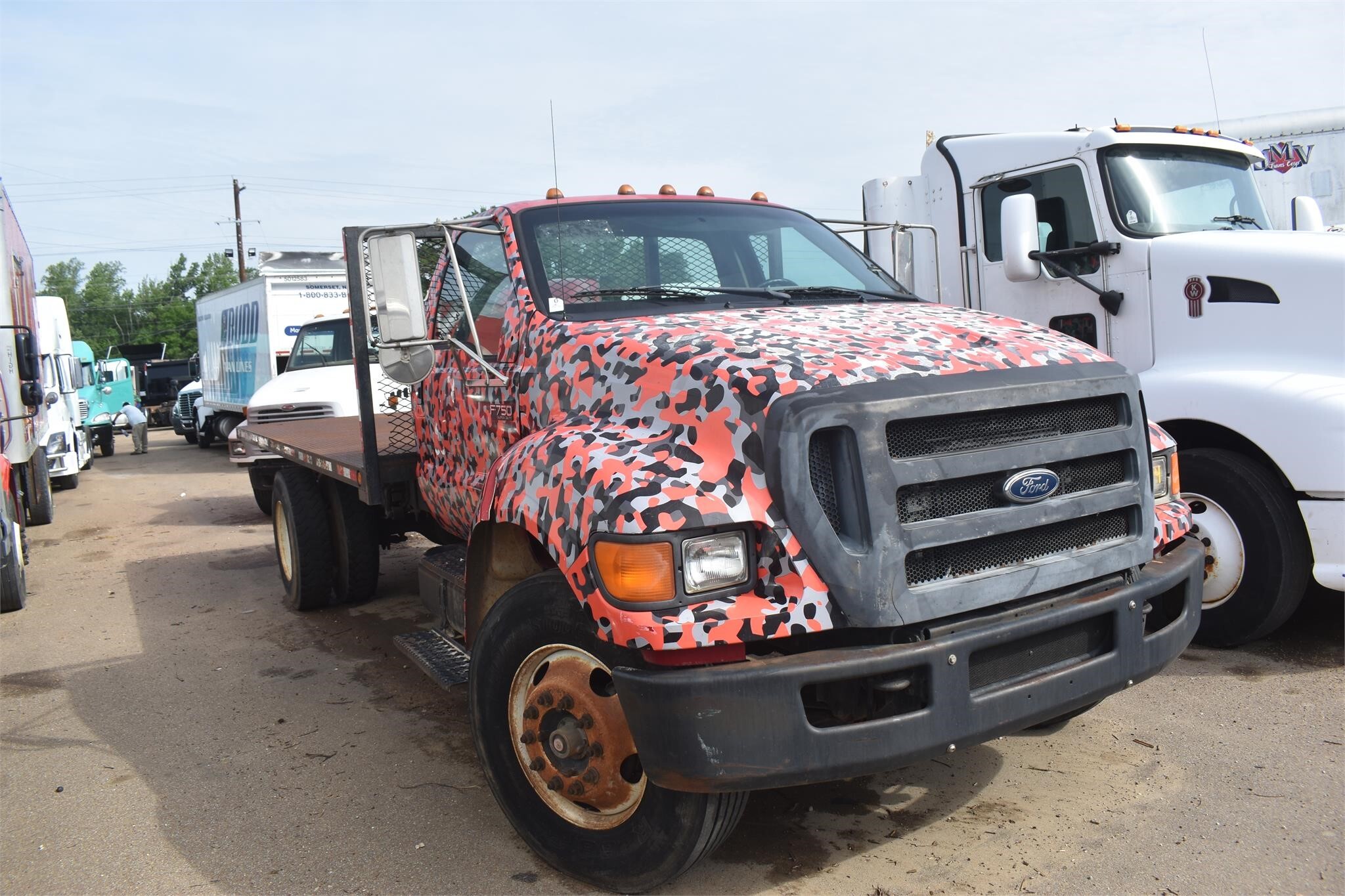 Used 2004 Ford F750 For Sale in Covington, TN - 5026296276 - Commercial ...