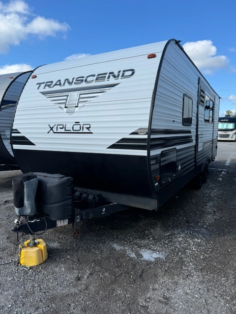 Grand Design Transcend Xplor 221RB Travel Trailers For Sale - RV Trader