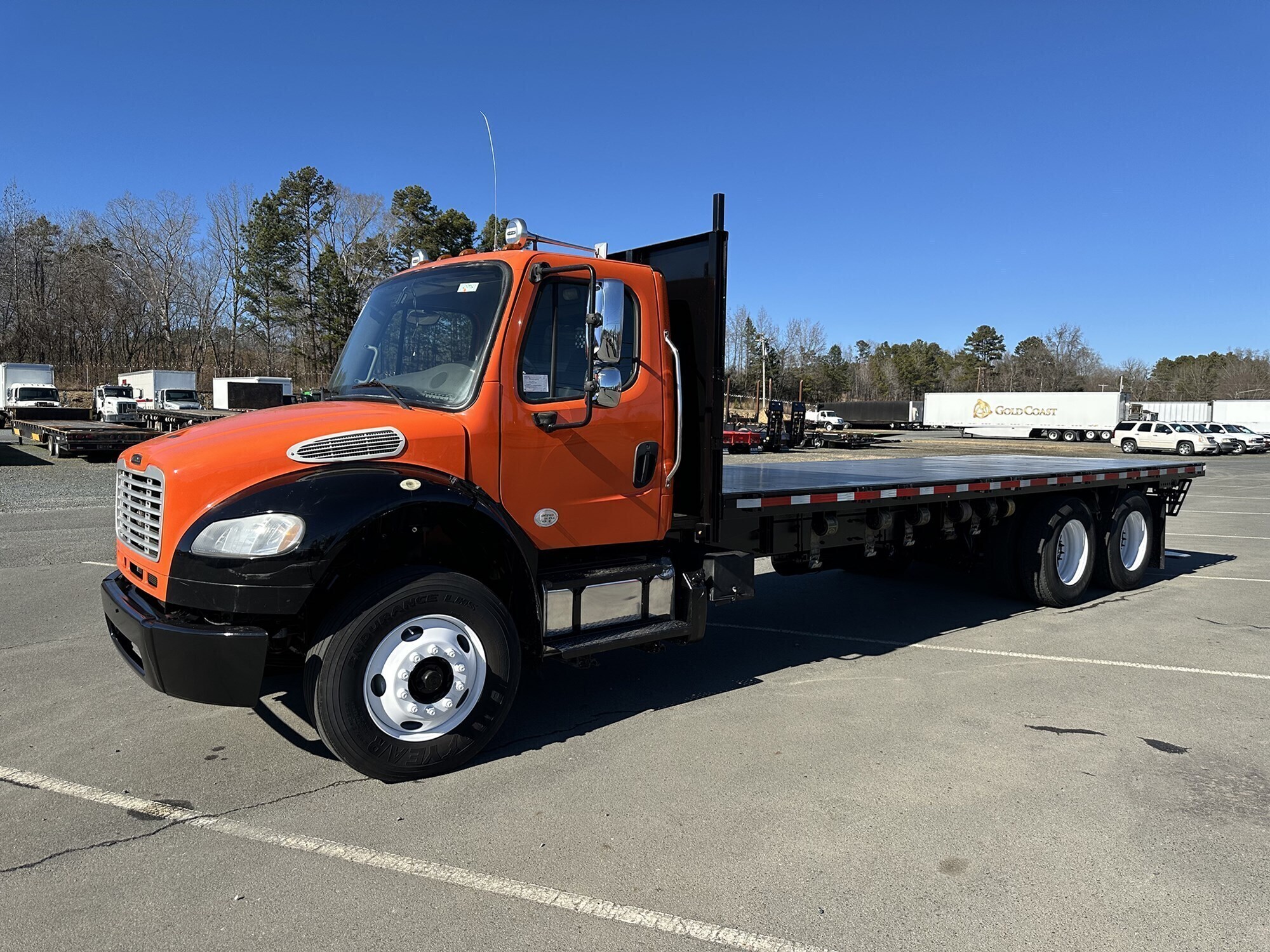 Freightliner For Sale - Freightliner Trucks with Morgan Bodies ...