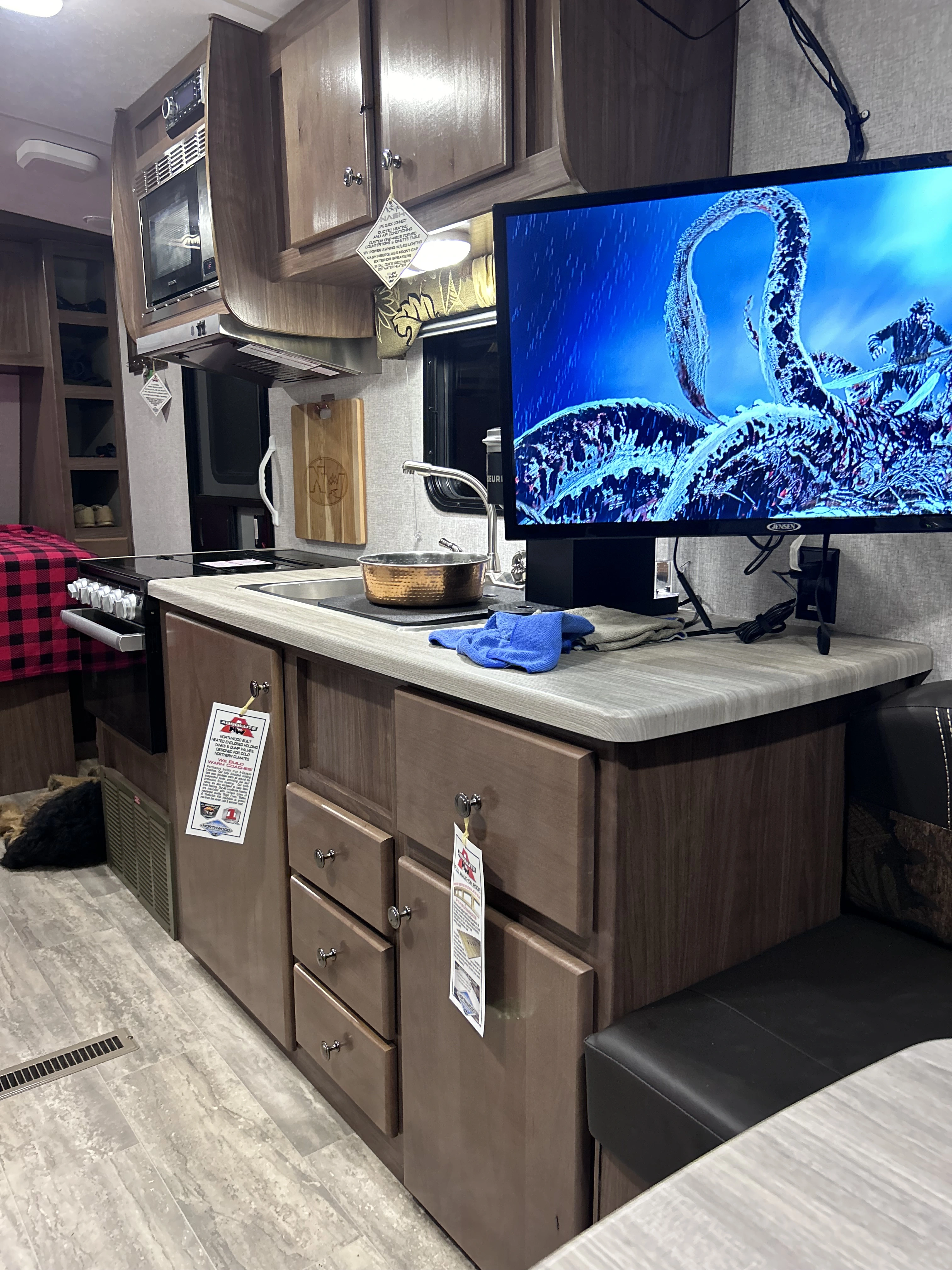 Northwood Mfg Nash 17K RVs For Sale - RV Trader