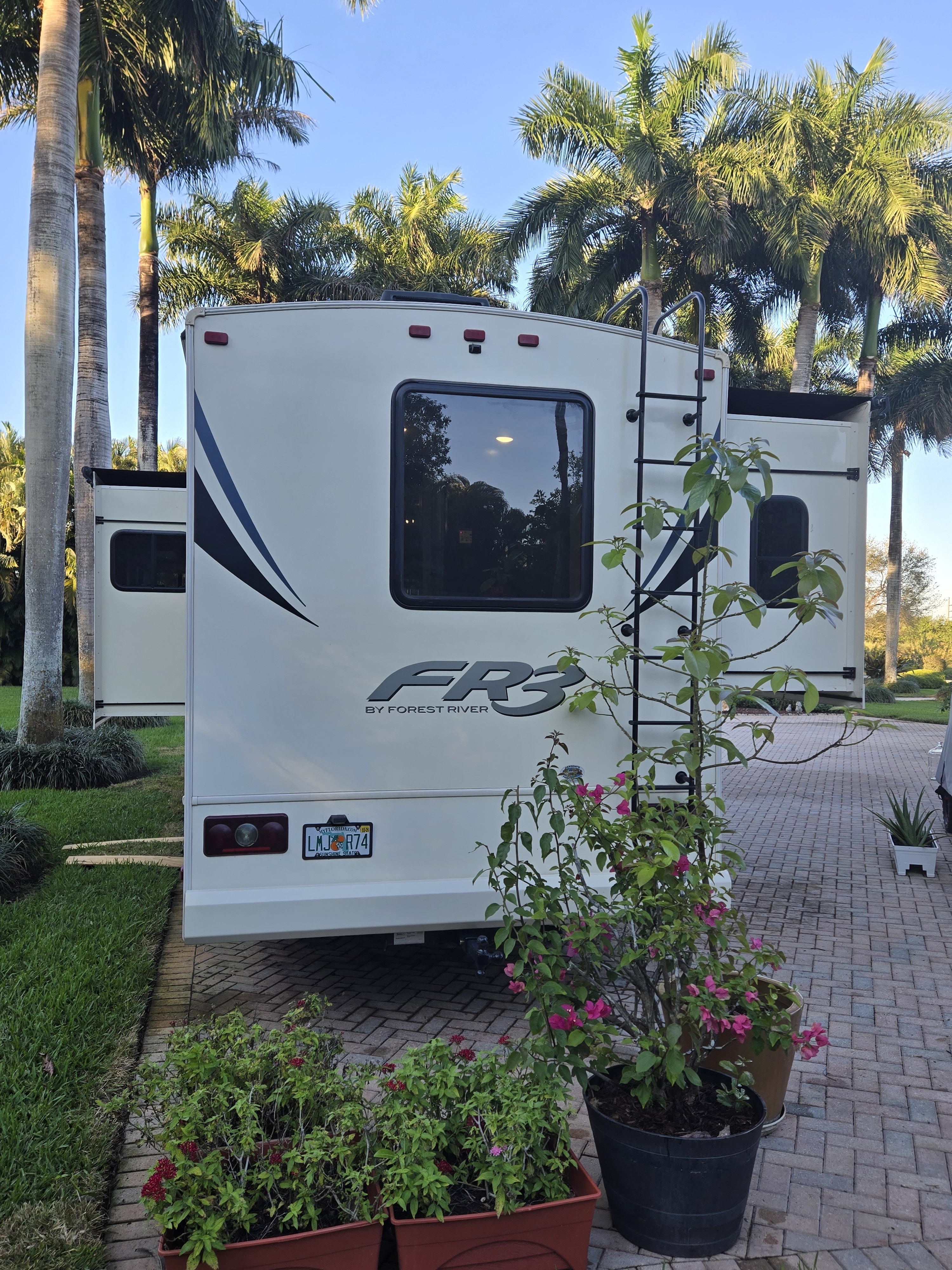 Class A RVs For Sale near Village Of Pinecrest, FL - RV Trader