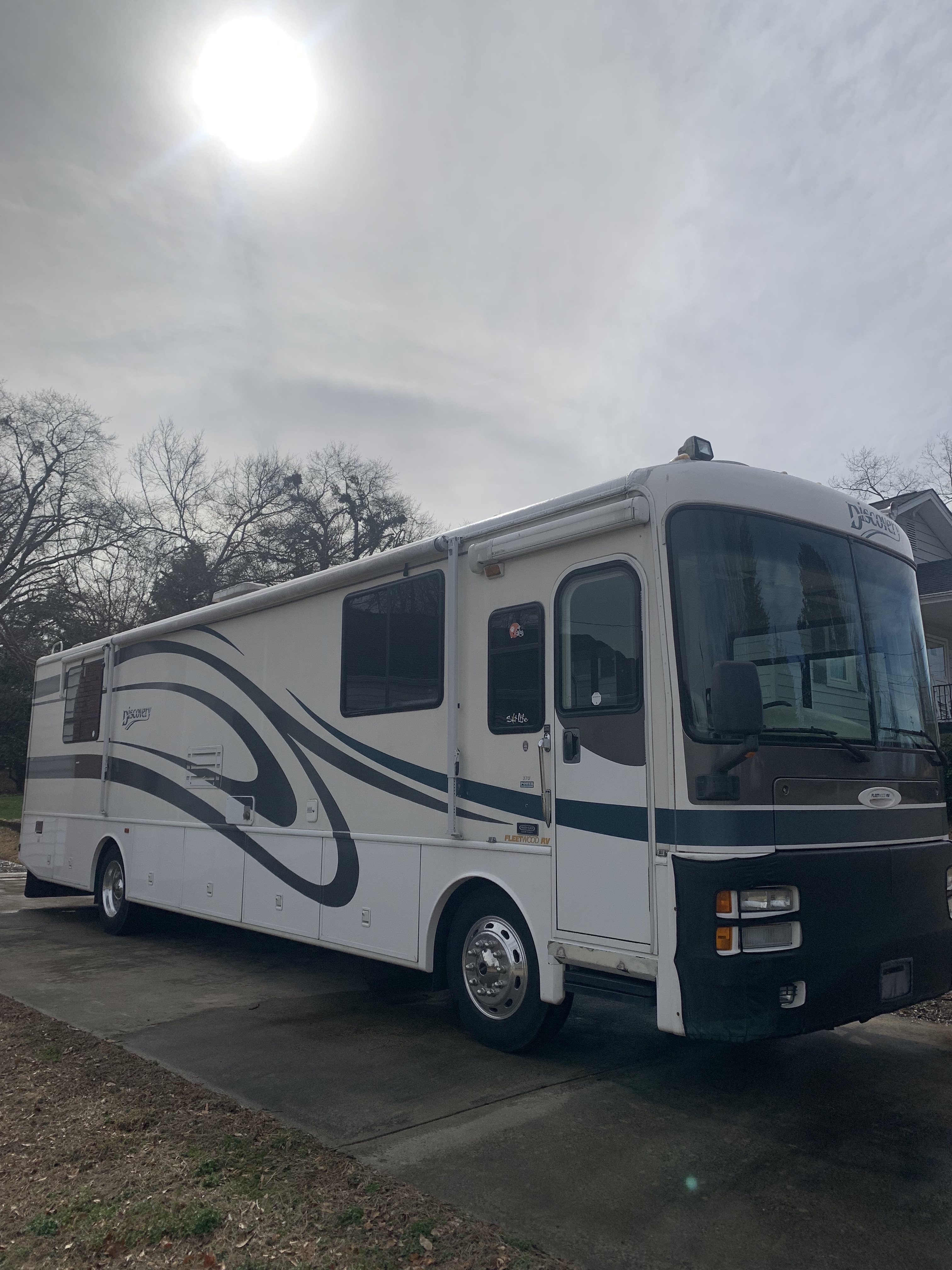 2001 Fleetwood Discovery RVs For Sale - RV Trader