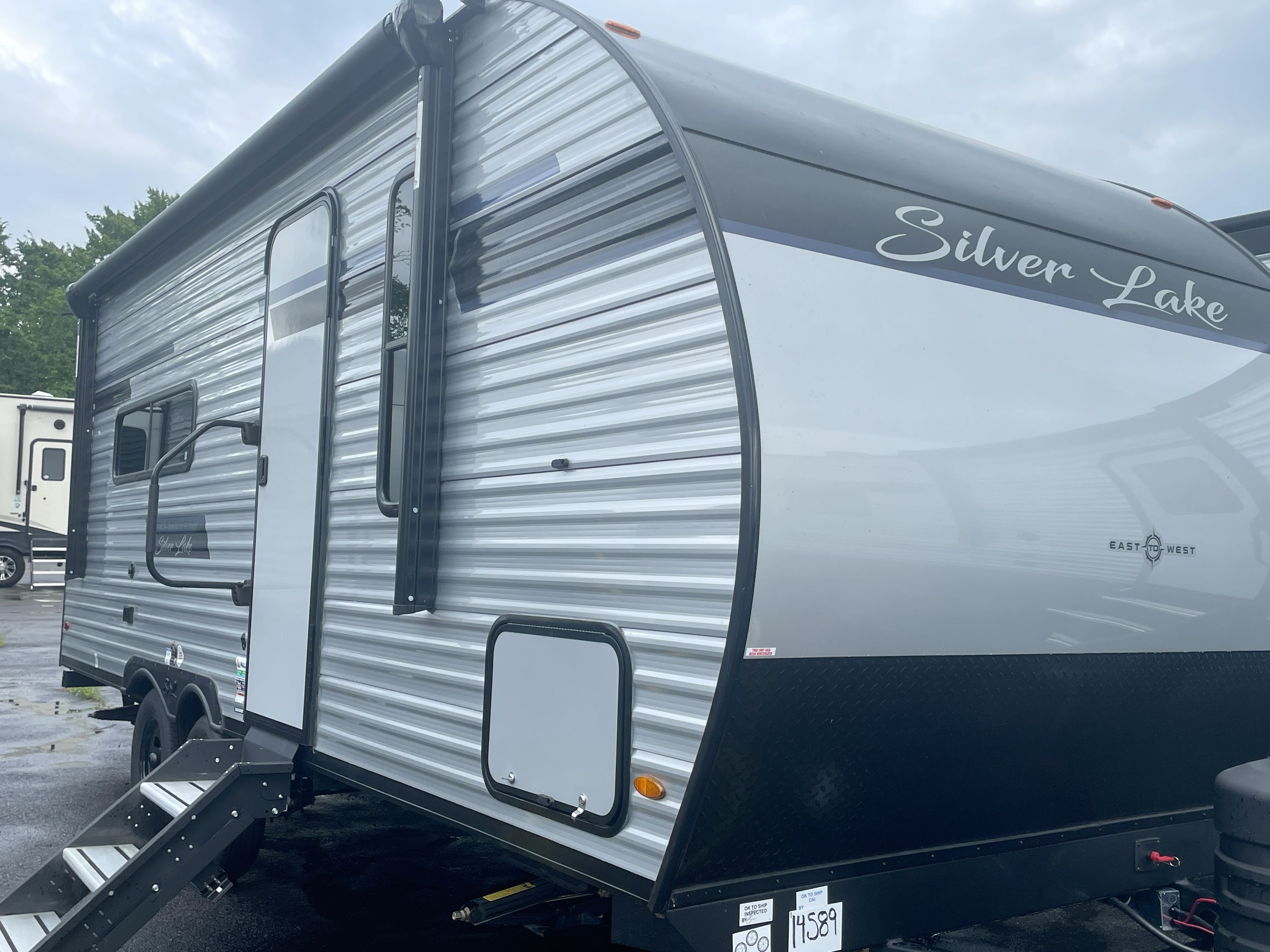 2022-2025 East To West Silver Lake RVs For Sale - RV Trader