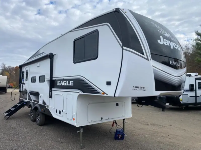 Jayco Eagle Ht 25RUC Fifth Wheels For Sale - RV Trader