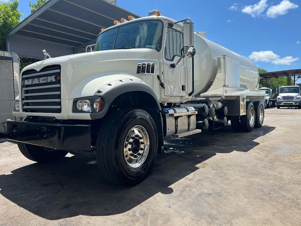 New 2026 Mack Granite For Sale in Hialeah, FL - 5035459939 - Commercial ...