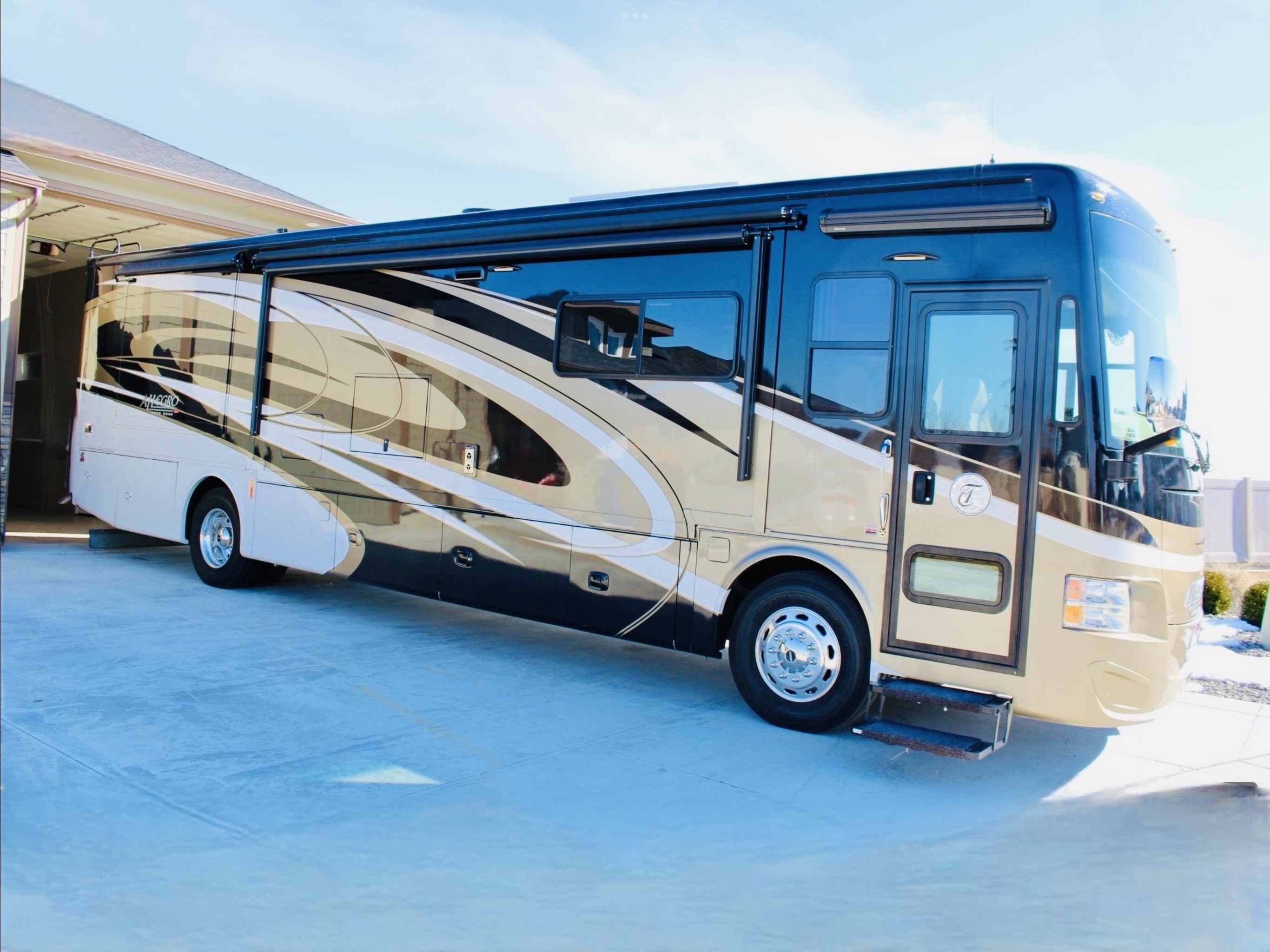 Tiffin Motorhomes Allegro Red RVs For Sale - RV Trader