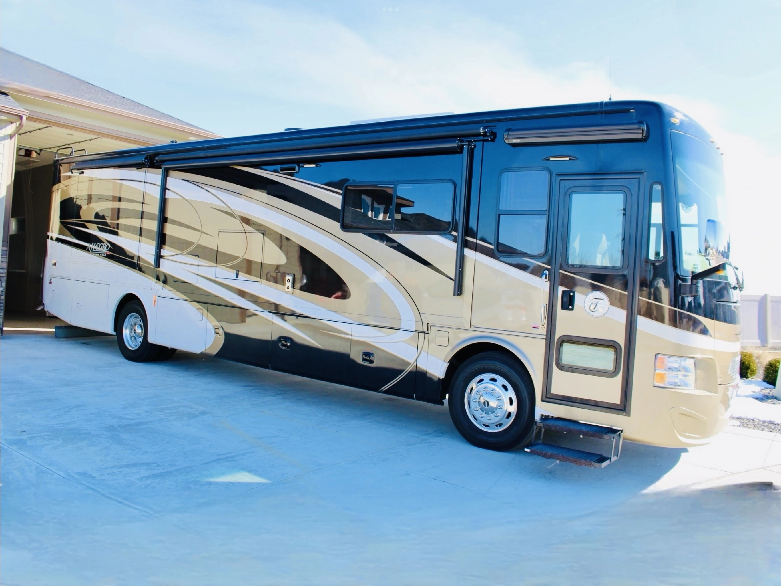 Tiffin Motorhomes Allegro Red RVs For Sale - RV Trader