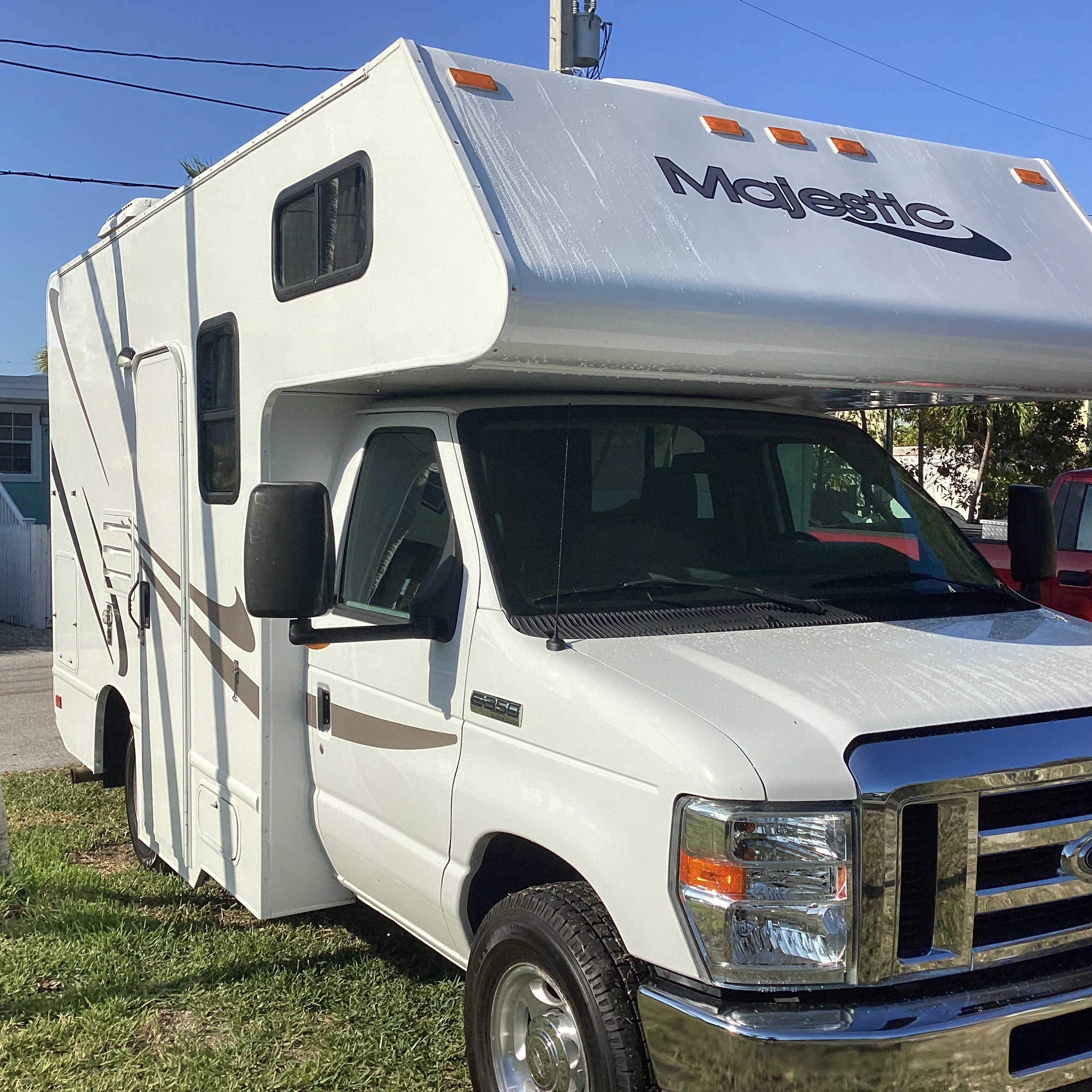 Thor Motor Coach Four Winds Majestic 19G Class C RVs For Sale - RV Trader